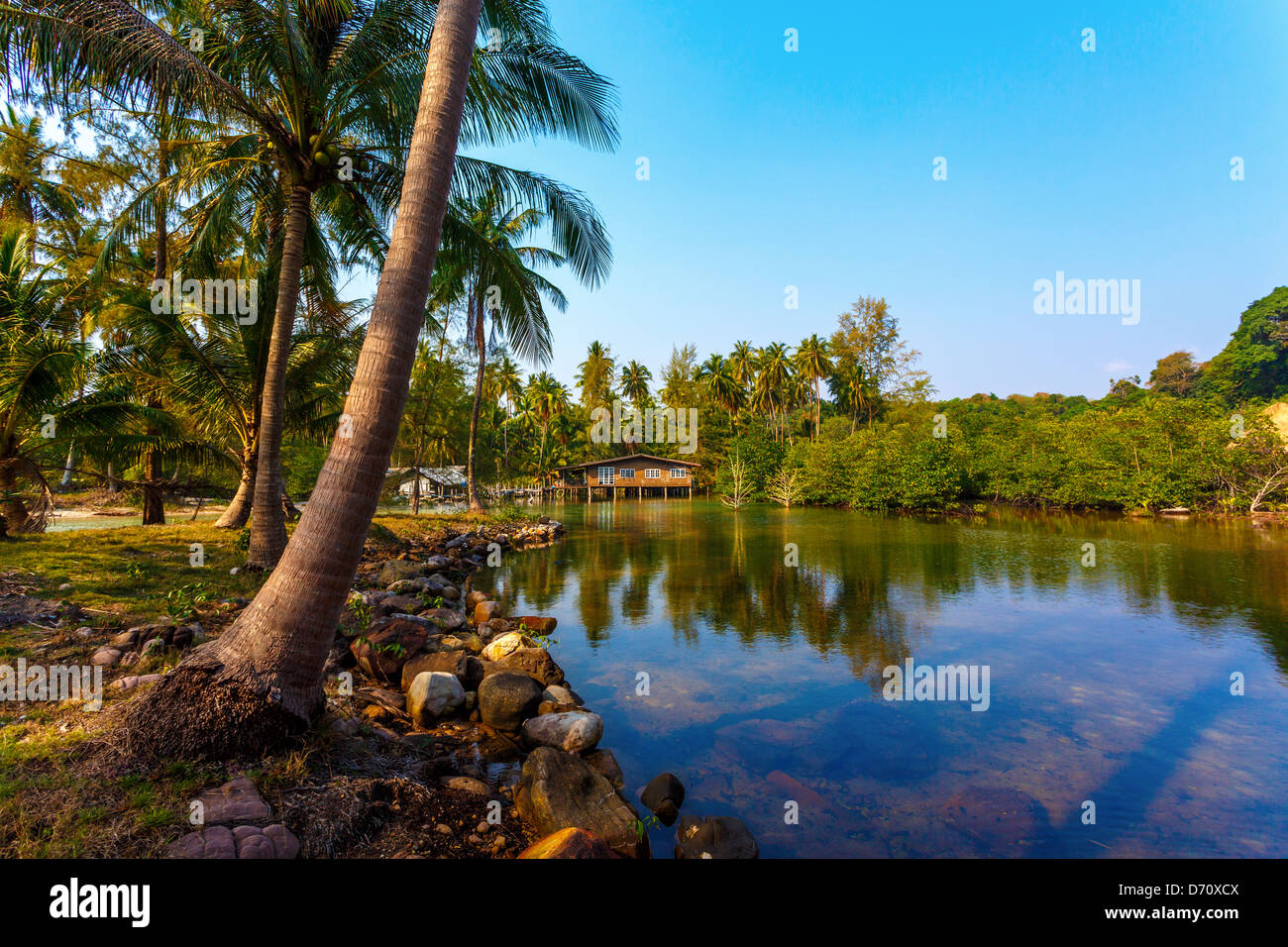 Thailand home on water hi-res stock photography and images - Alamy