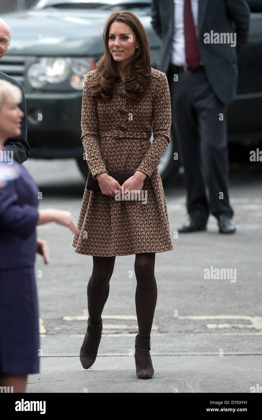 Catherine, Duchess of Cambridge aka Kate Middleton arriving at Oxford ...
