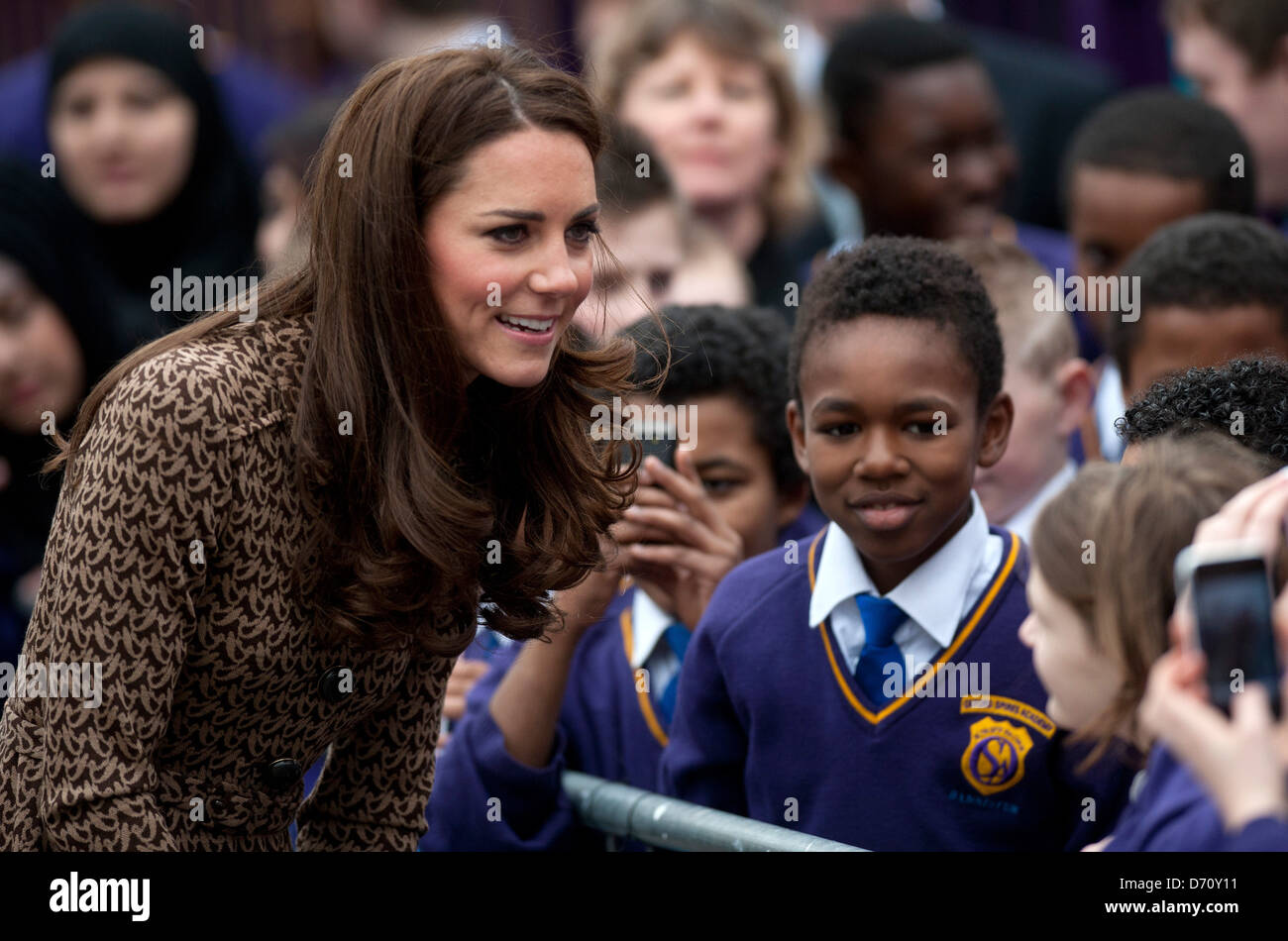 Catherine, Duchess of Cambridge aka Kate Middleton arriving at Oxford ...