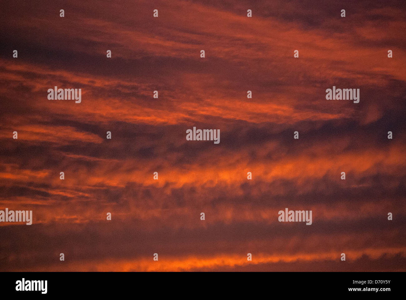 Uk weather red sky night hi-res stock photography and images - Alamy