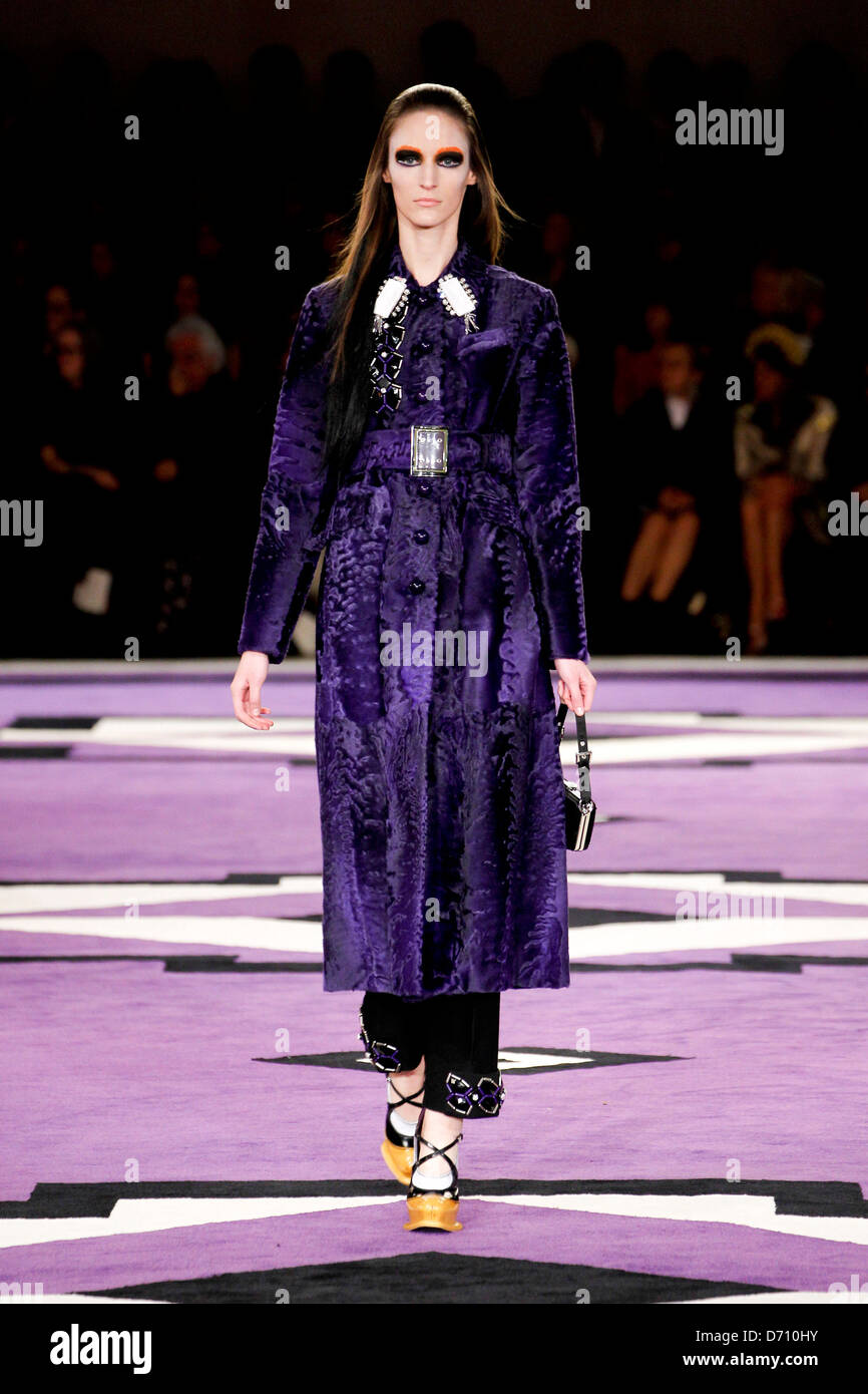 Prada model hi-res stock photography and images - Alamy