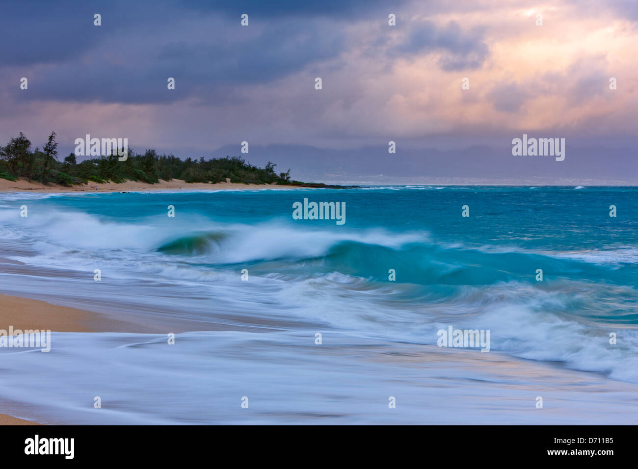 Hawaii tides hi-res stock photography and images - Alamy