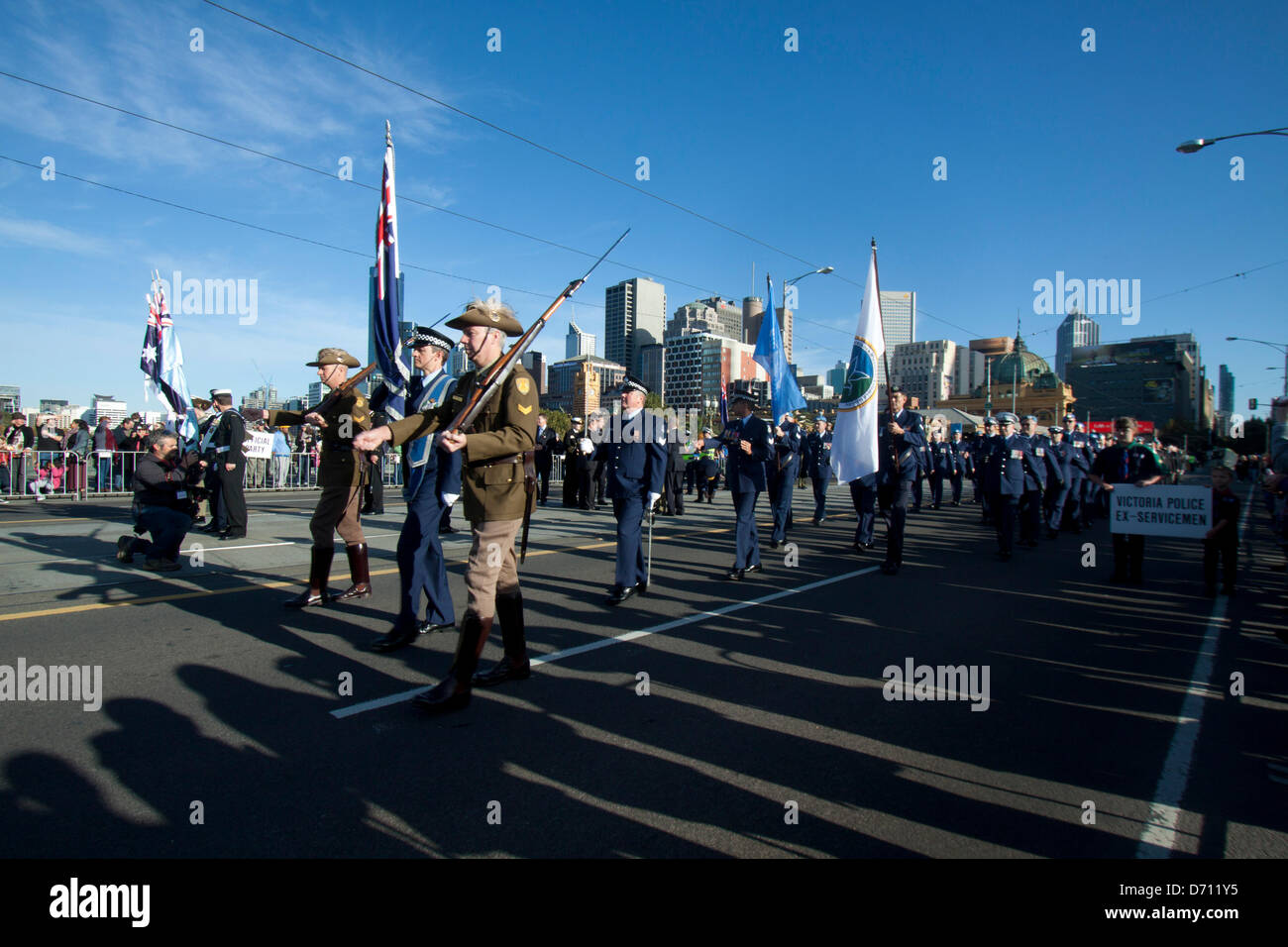 Melbourne Australia. 25th April 2013. Australians commemorate Anzac Day ...