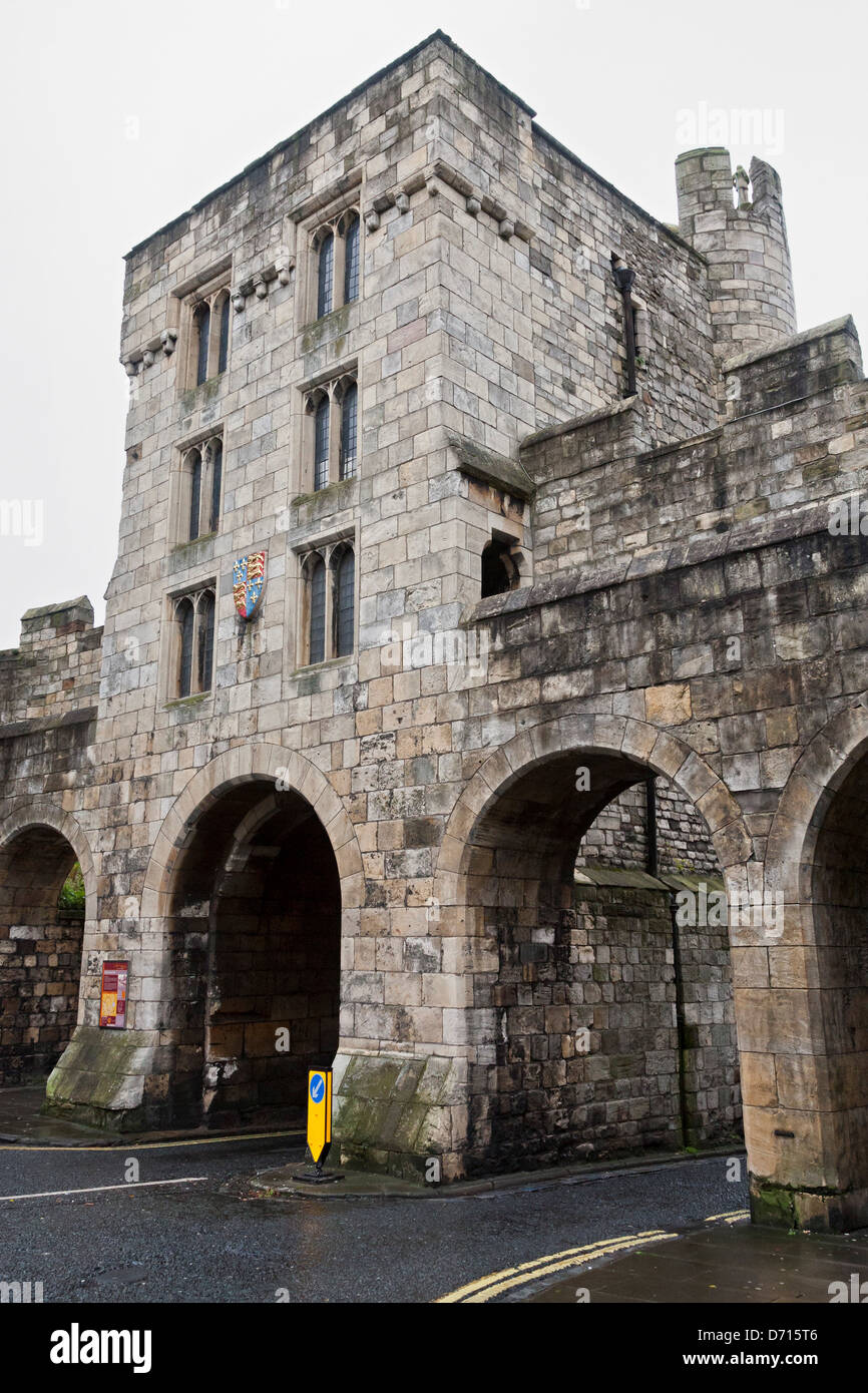 York gate hi-res stock photography and images - Alamy