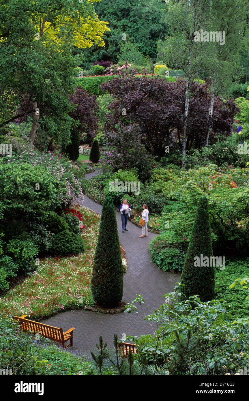 Pathway sunken garden butchart hi-res stock photography and images - Alamy