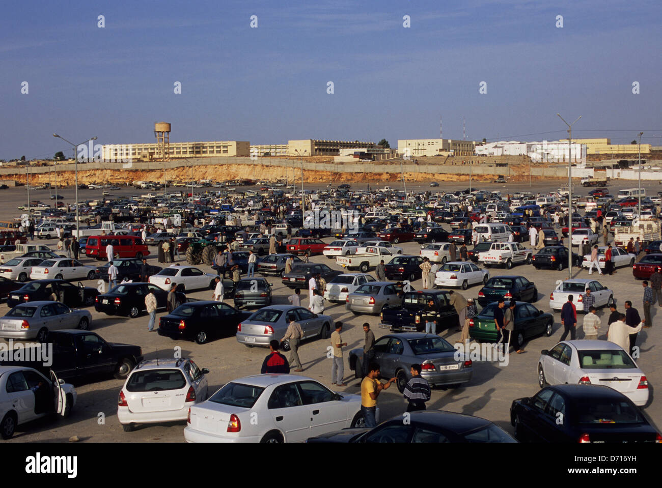 Libya, Near Benghazi, Al Bayda, Used Car Market Stock Photo - Alamy