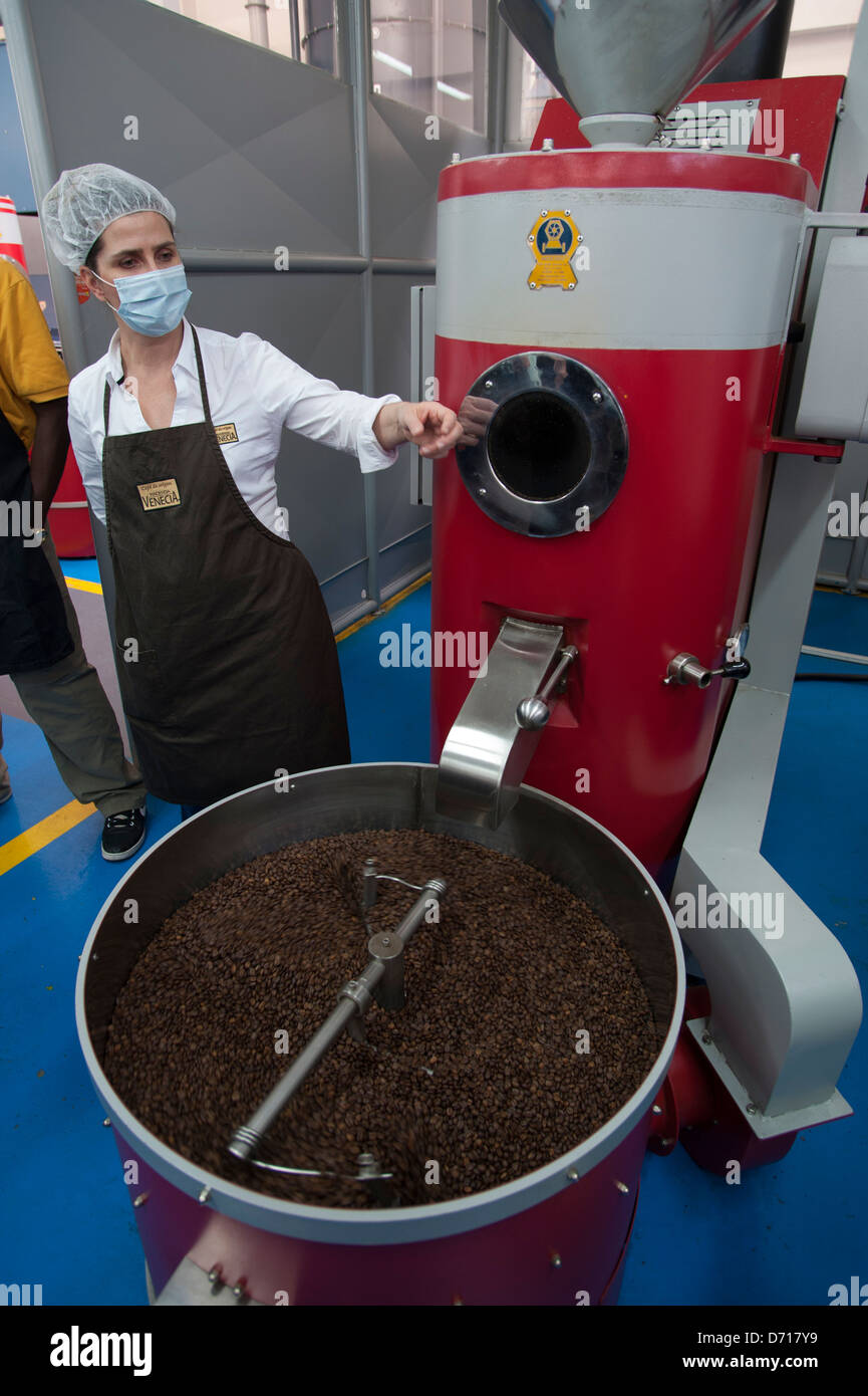 American coffee roaster hi-res stock photography and images - Alamy