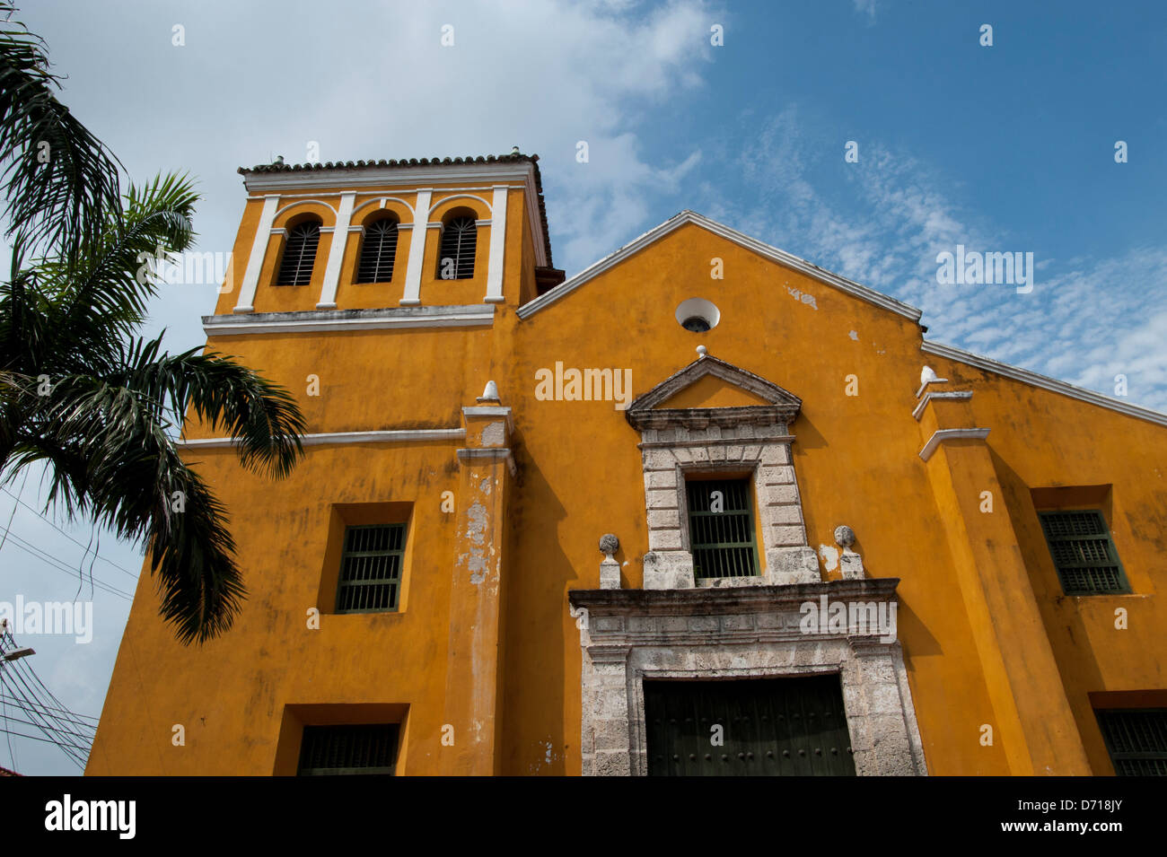Roman catholic church in colombia hi-res stock photography and images ...