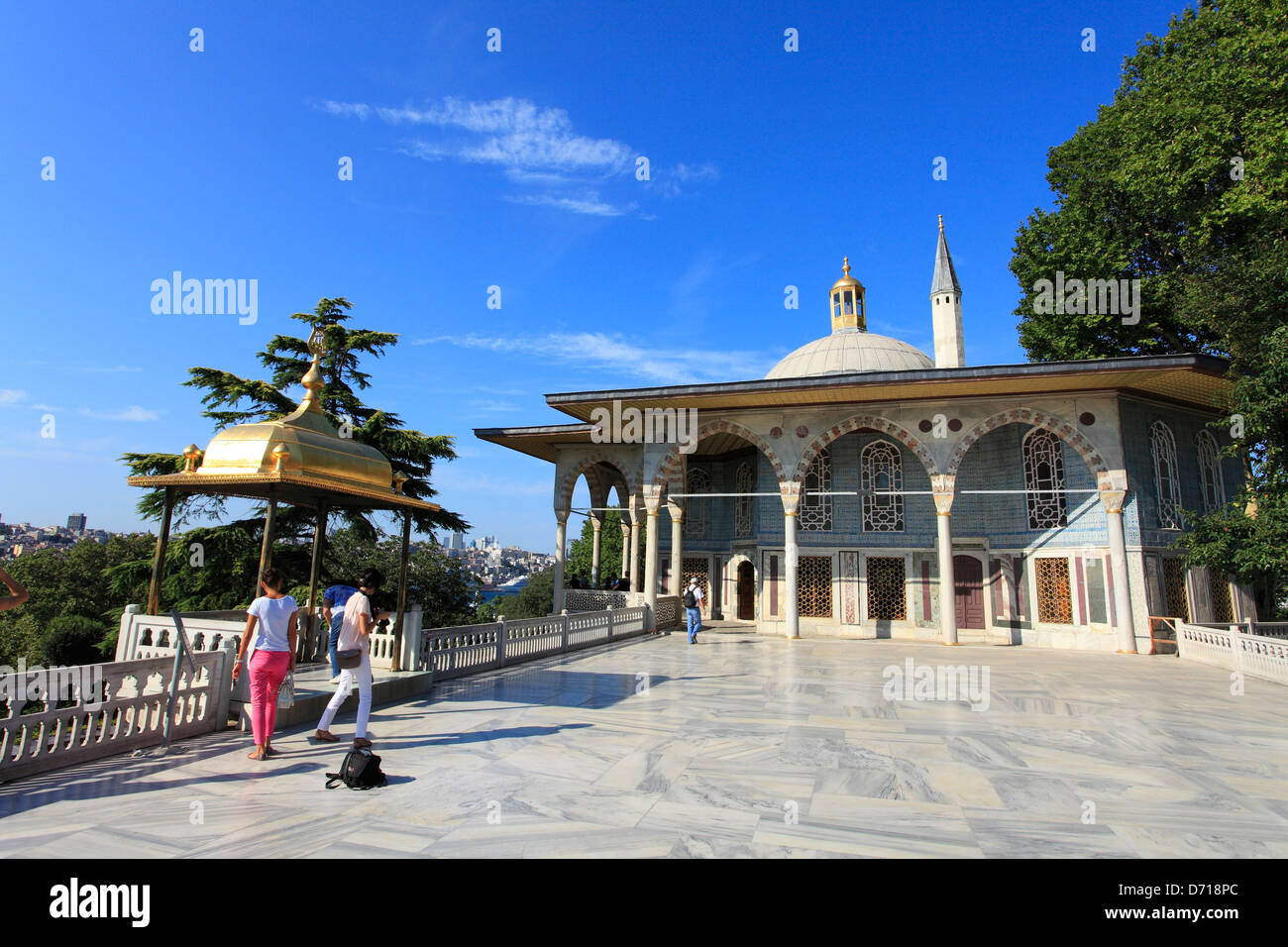 Terrace of Harlem at Topkapi Palace, Istanbul, Turkey Stock Photo - Alamy