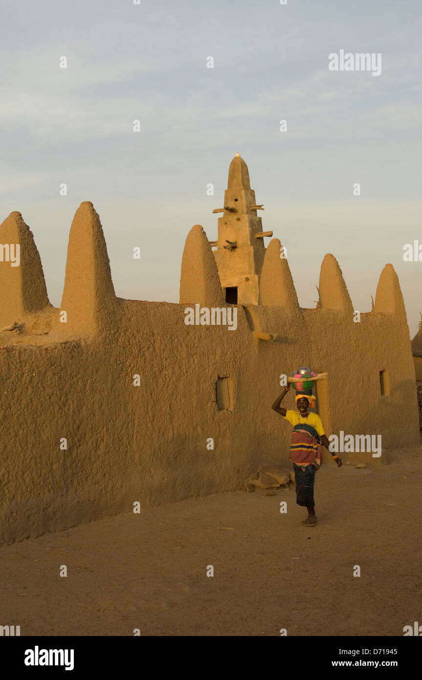 Mosque Dogon Village Mali High Resolution Stock Photography and Images ...