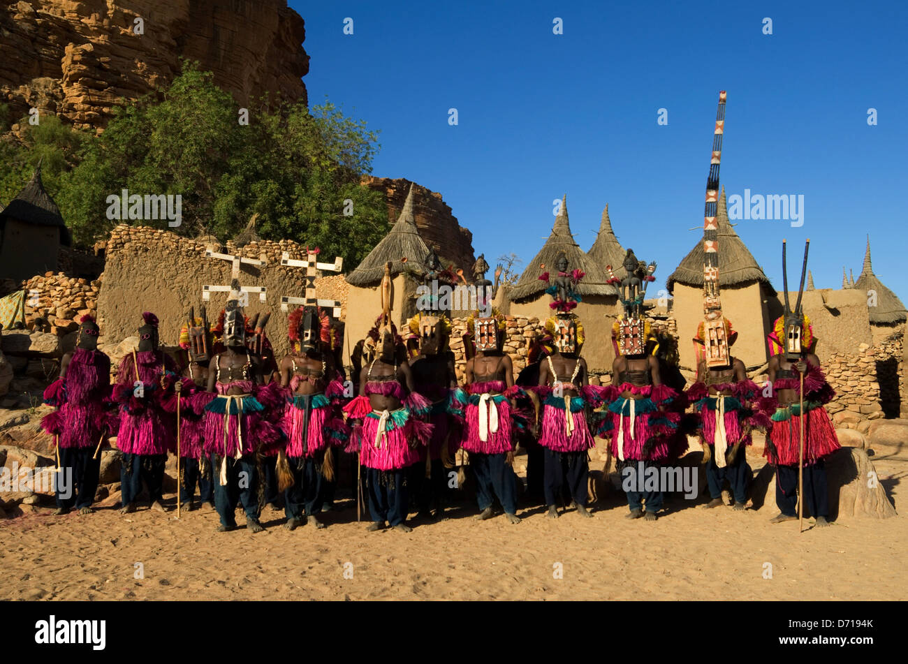 Mali, Near Bandiagara, Dogon Country, Bandiagara Escarpment, Traditonal ...