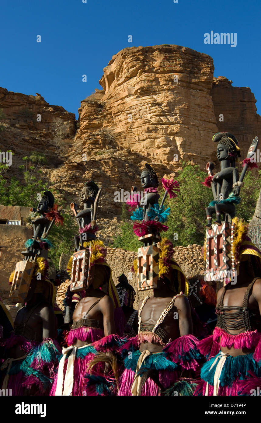 Mali, Near Bandiagara, Dogon Country, Bandiagara Escarpment, Traditonal ...