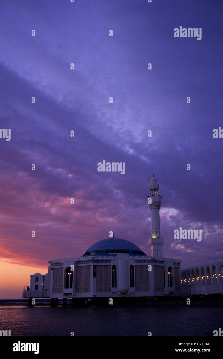Saudi Arabia, Jeddah, Corniche, Mosque At Sunset Stock Photo - Alamy
