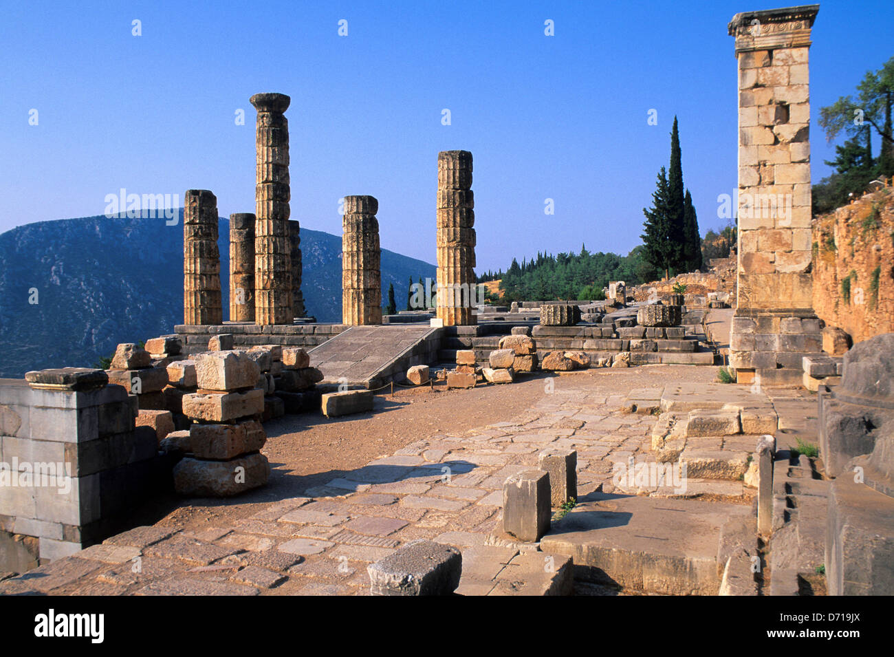 Delphi temple apollo hi-res stock photography and images - Alamy