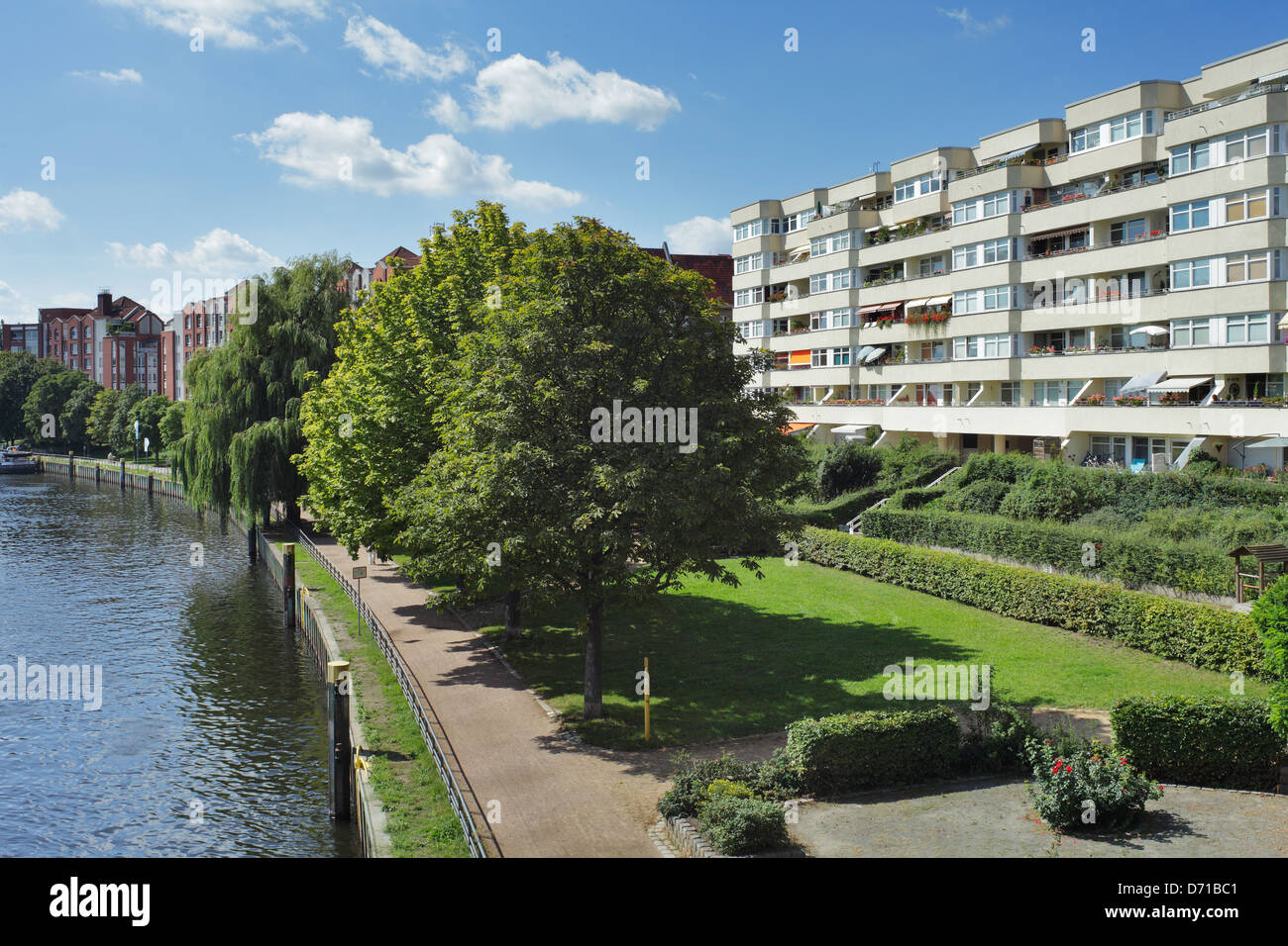 Berlin, Germany, Mehrfamilienhaeuser on the banks of the Havel River in ...