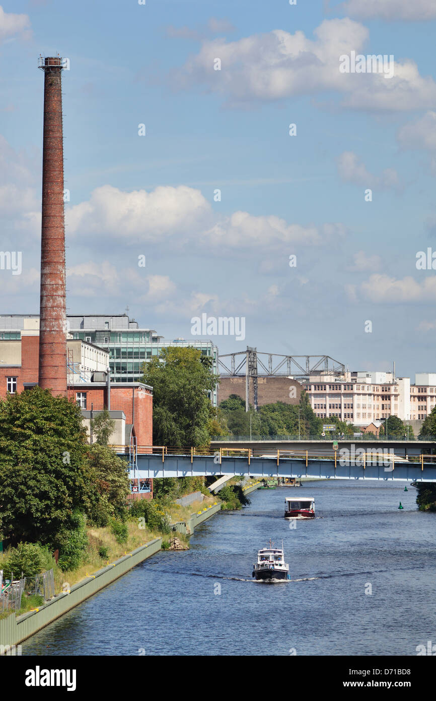 Berlin, Germany, boats on the Teltow Canal in Berlin-Tempelhof Stock ...