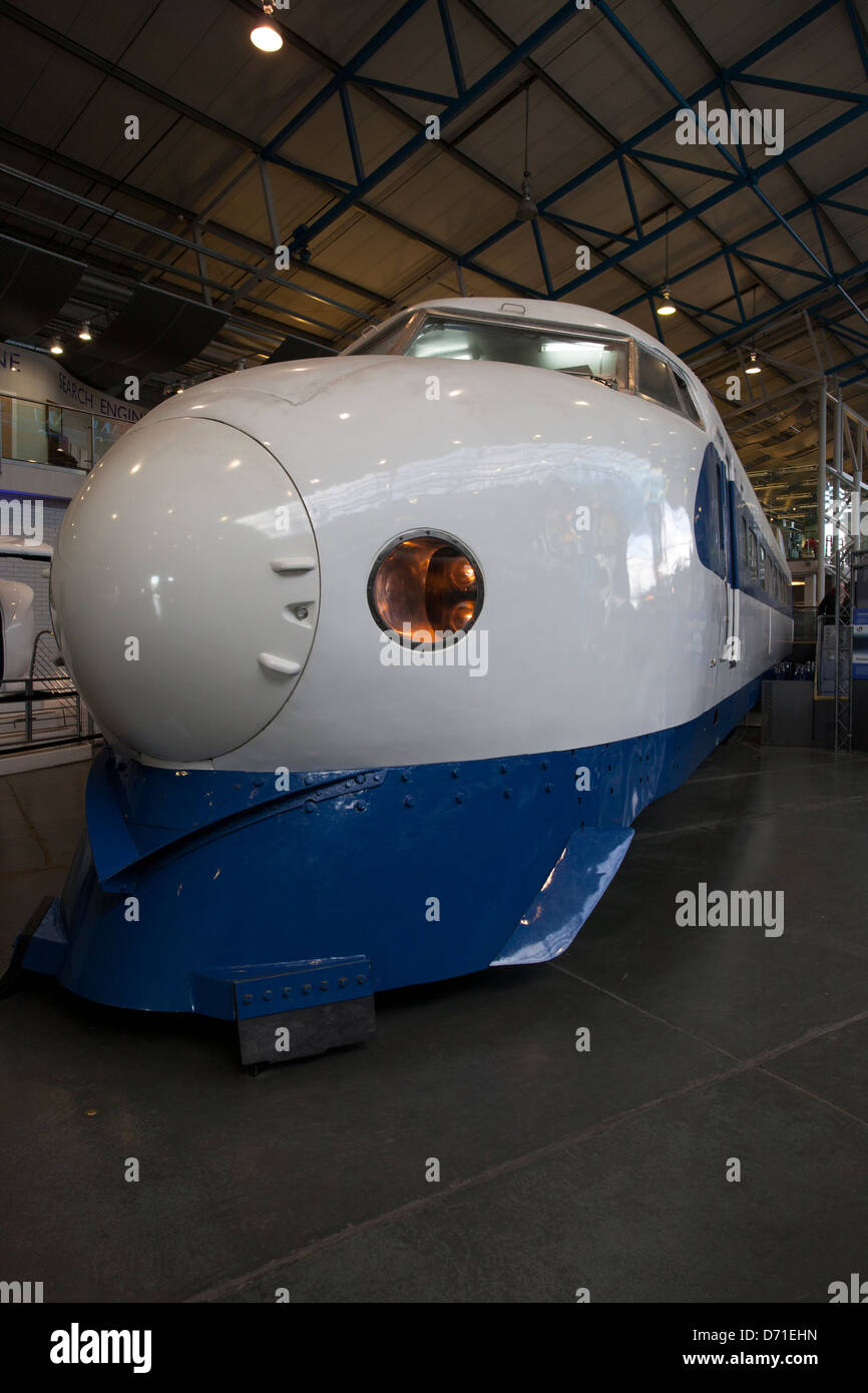 Japan bullet train engine hi-res stock photography and images - Alamy