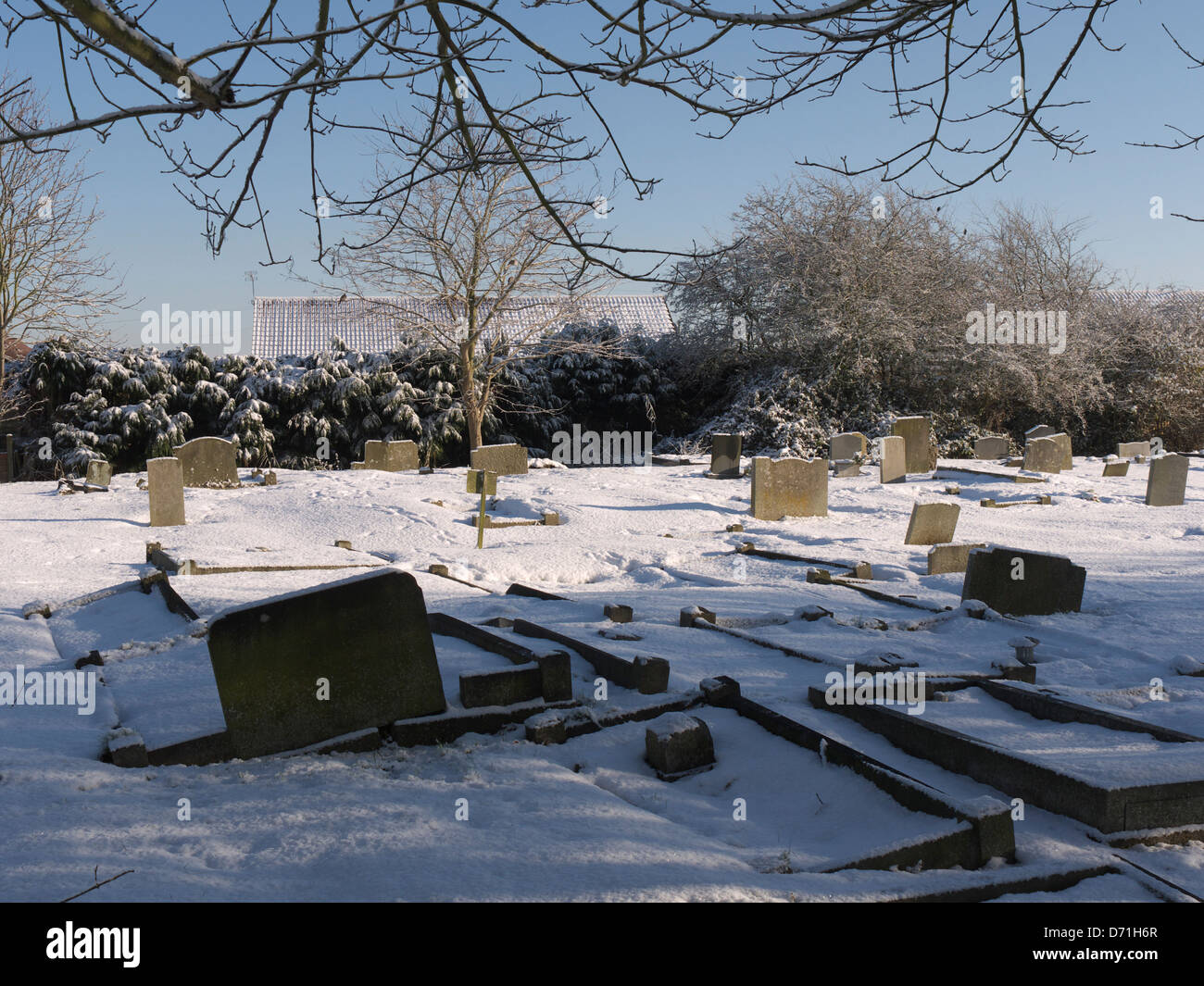 Cemetery, St. Mary's church, Mablethorpe Stock Photo - Alamy