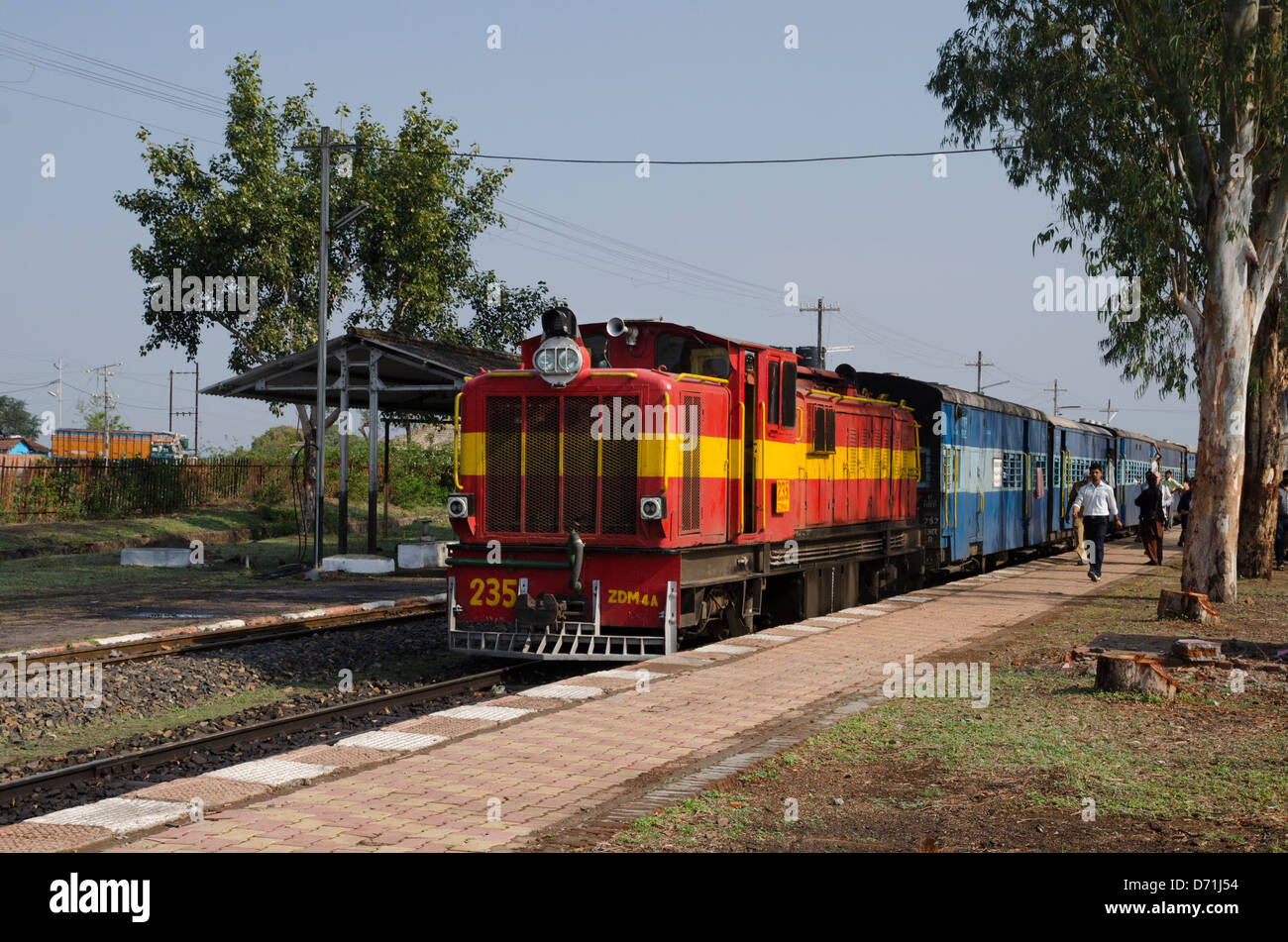 class ZM4A,235,diesel, locomotive,passenger train,narrow gauge ...