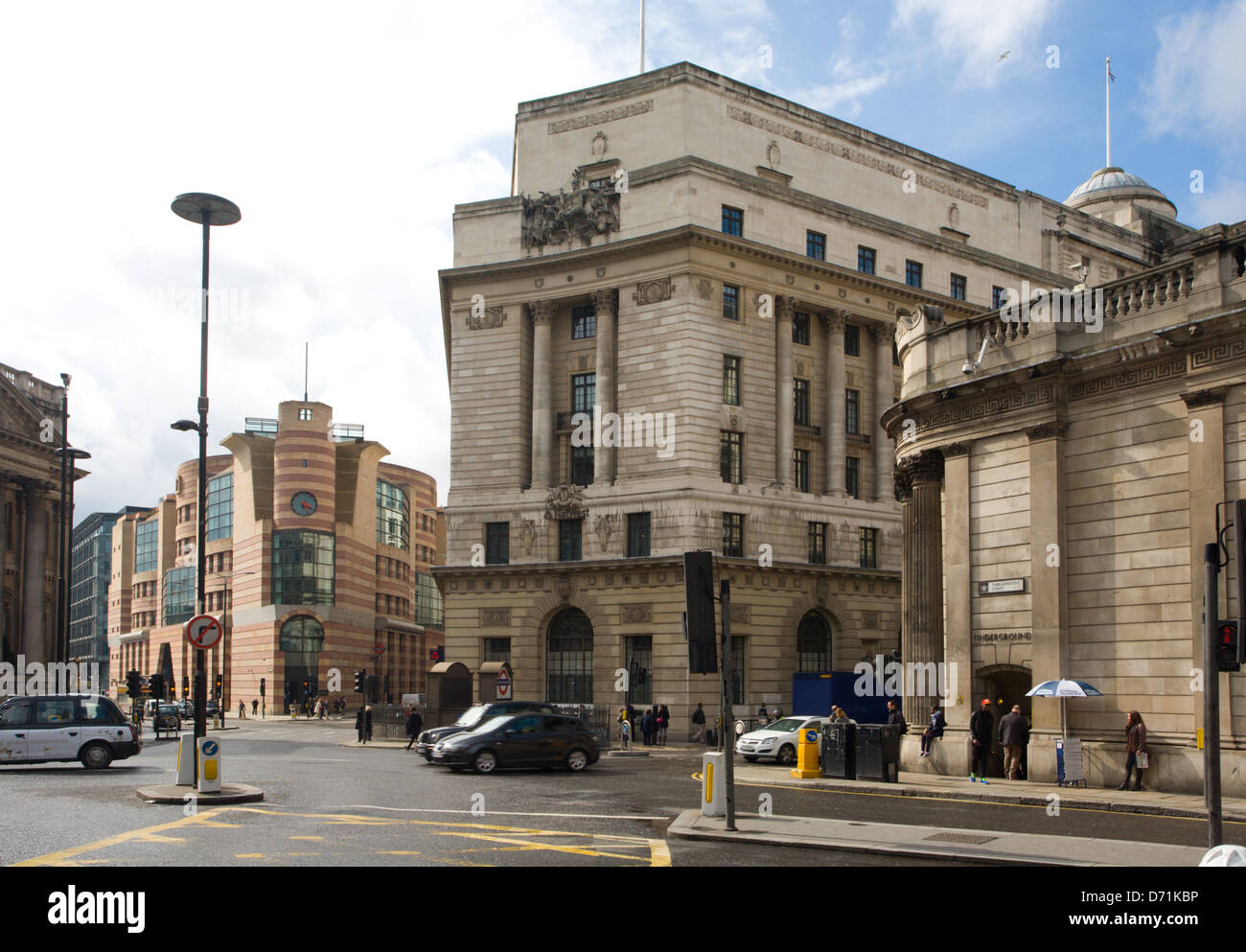 Threadneedle Street, Princes street and Bank underground station Stock ...