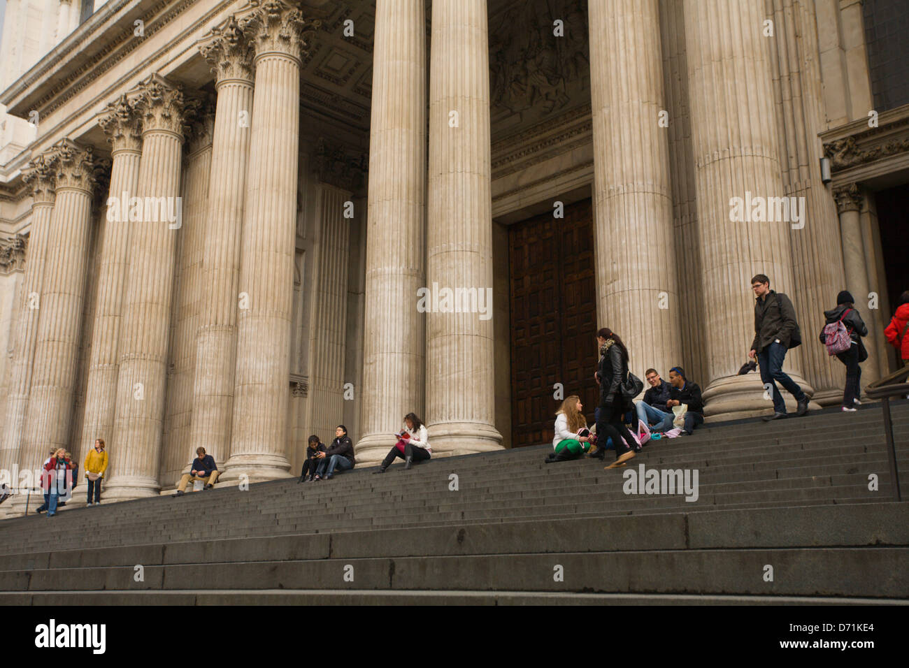 St Pauls Cathedral Steps Stock Photos & St Pauls Cathedral Steps Stock ...