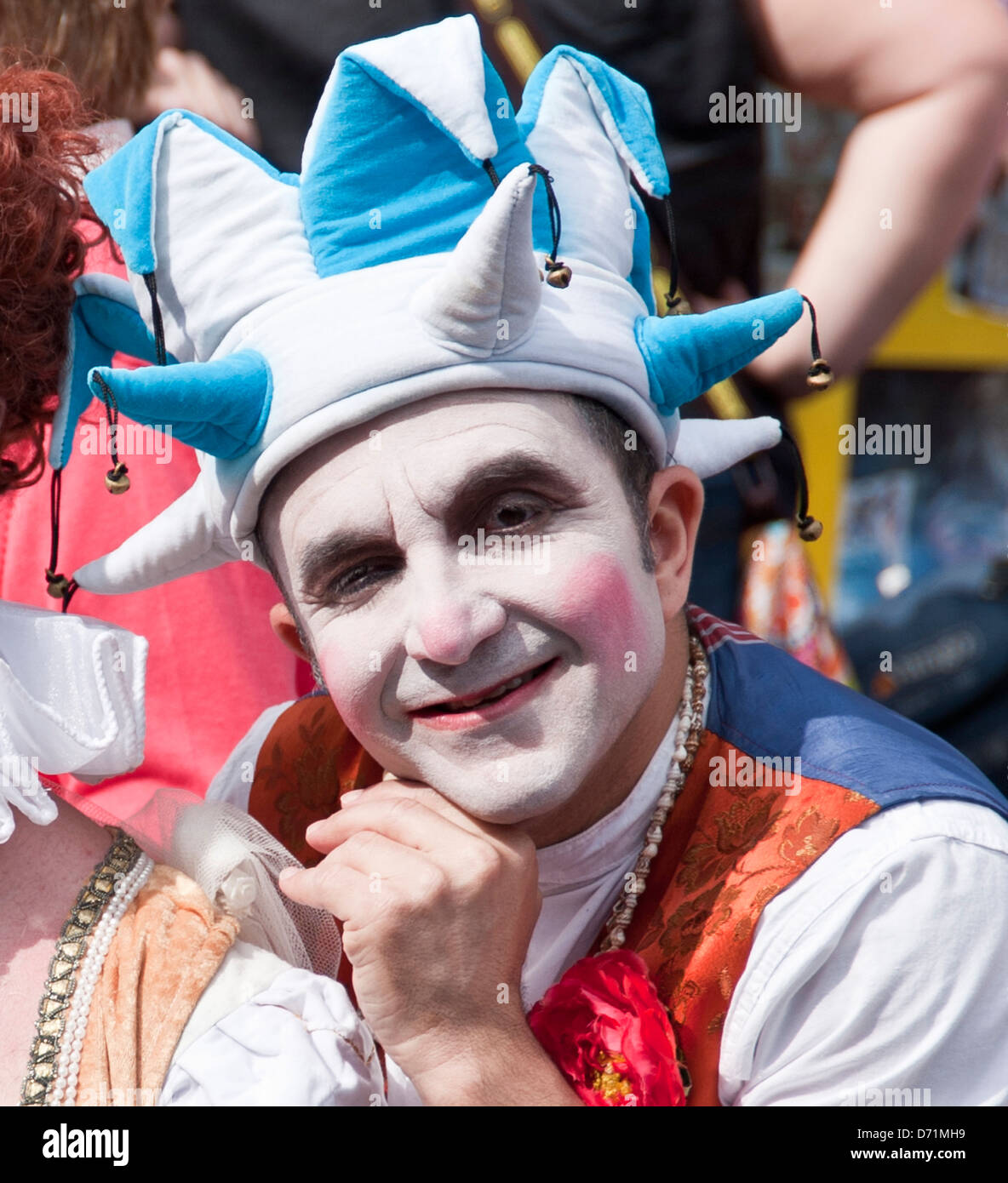 Jester clown entertainer hi-res stock photography and images - Alamy