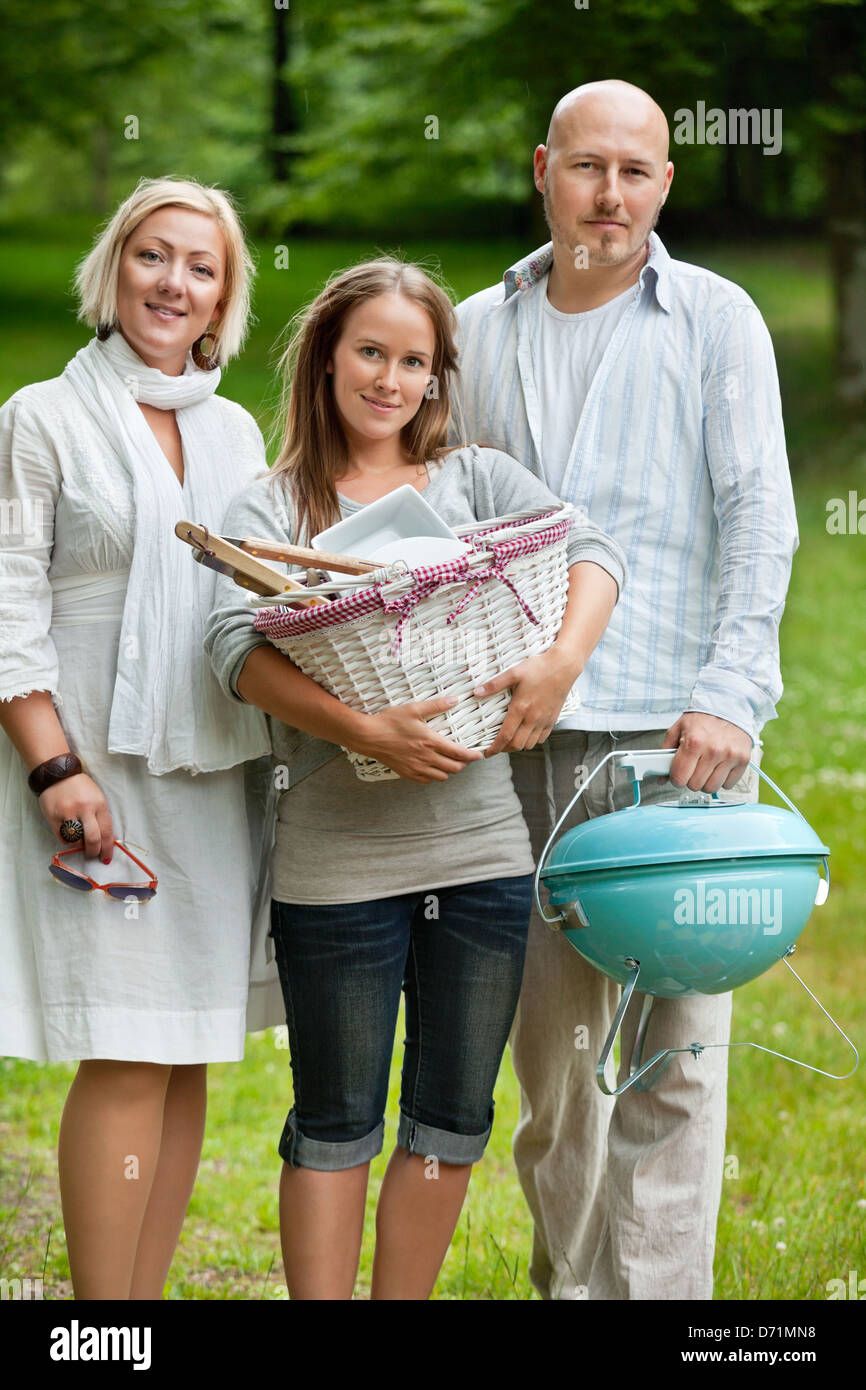 Family All Set For Weekend Picnic Stock Photo - Alamy