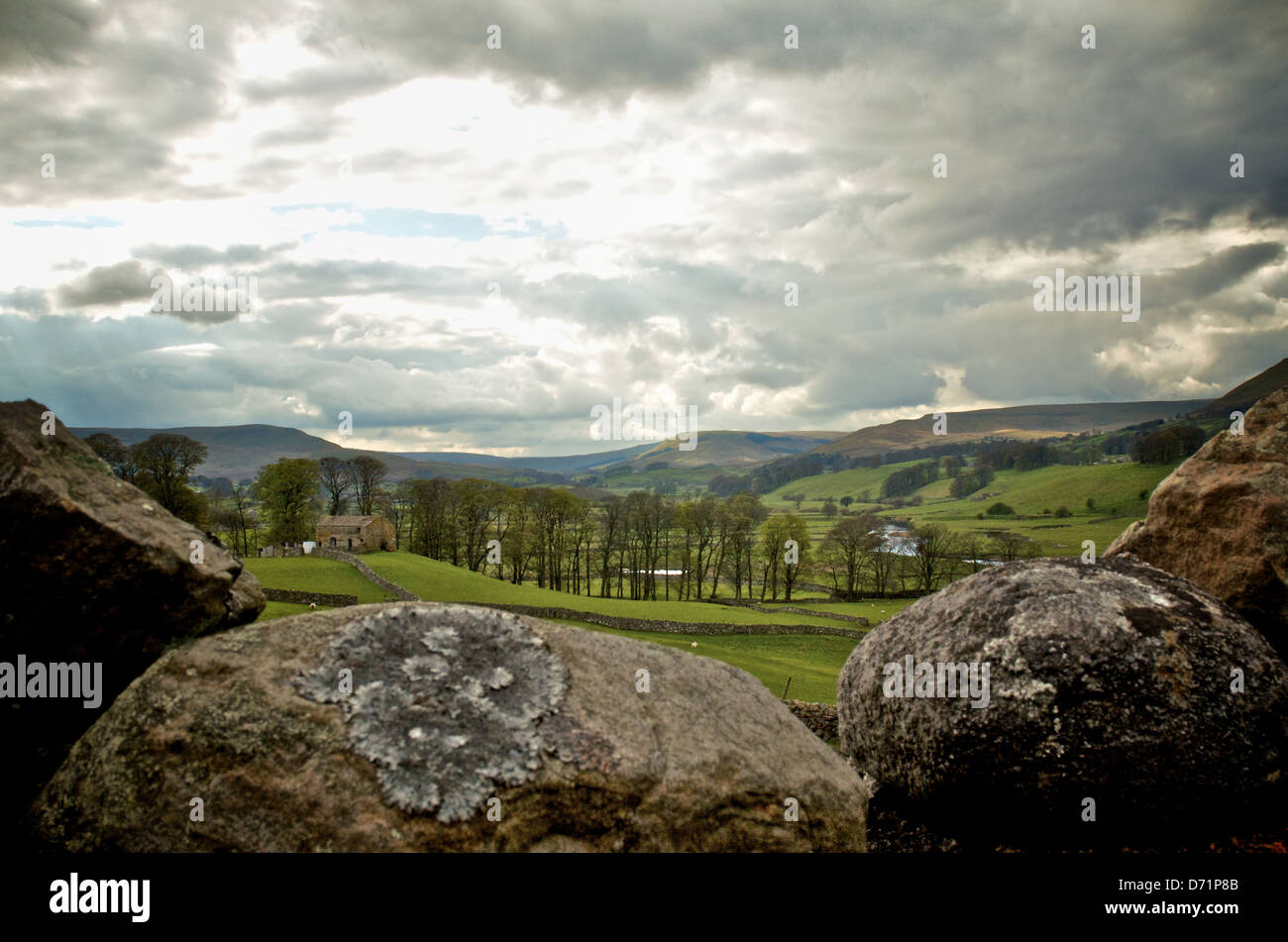Dramatic Yorkshire Dales national park landscape Stock Photo - Alamy