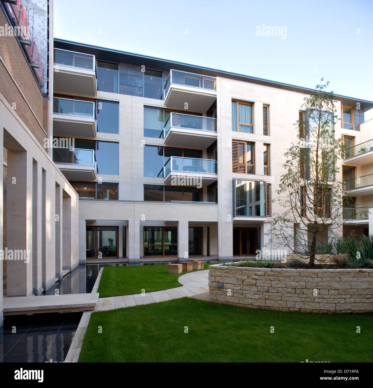 Apartment building in central London England Stock Photo - Alamy