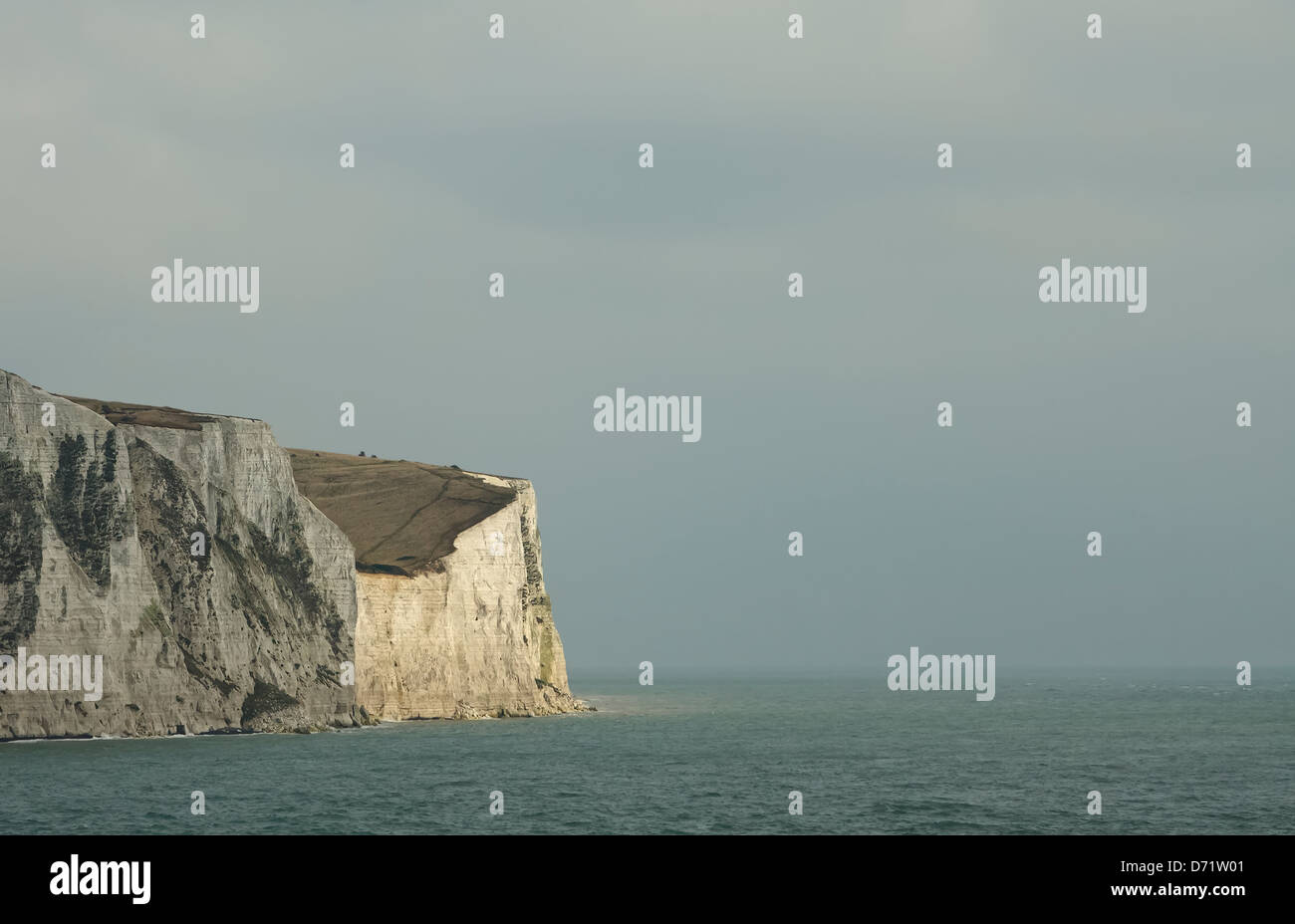 Dramatic light on cliffs hi-res stock photography and images - Alamy
