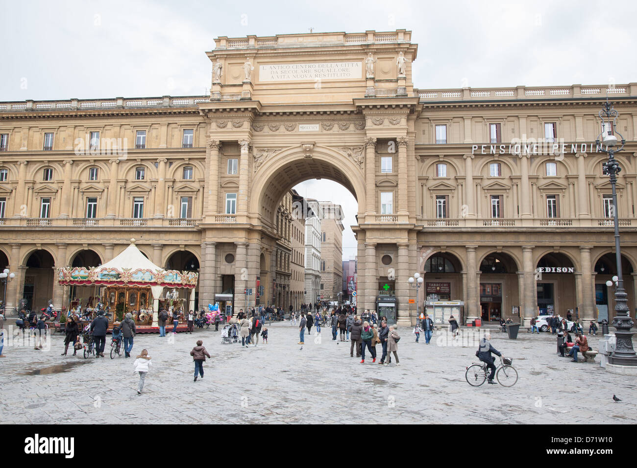 Florence arch hi-res stock photography and images - Alamy