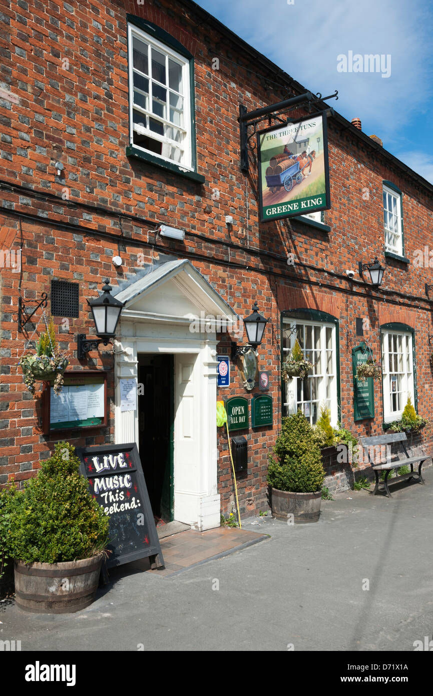 The Three Tuns High Resolution Stock Photography and Images - Alamy