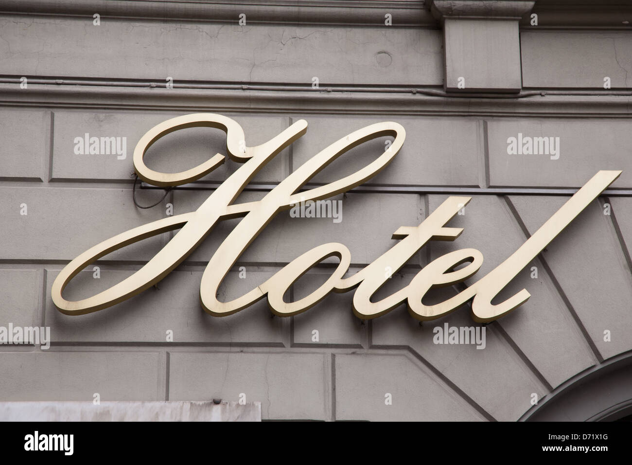 Gold brick wall hi-res stock photography and images - Alamy