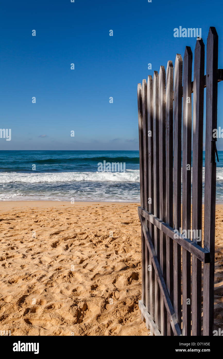 Open gate to the beach Stock Photo - Alamy