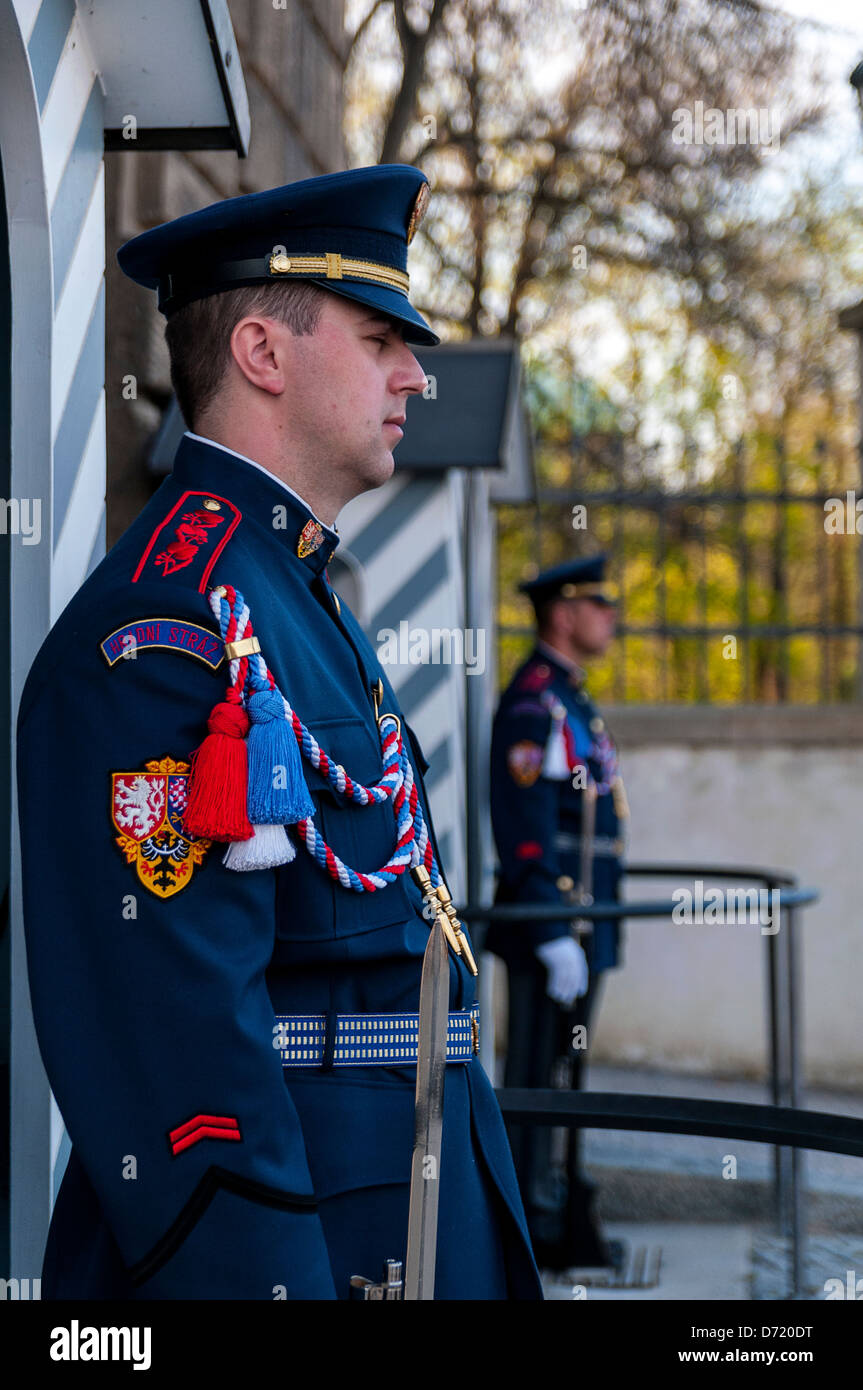 Prague castle guards hi-res stock photography and images - Alamy
