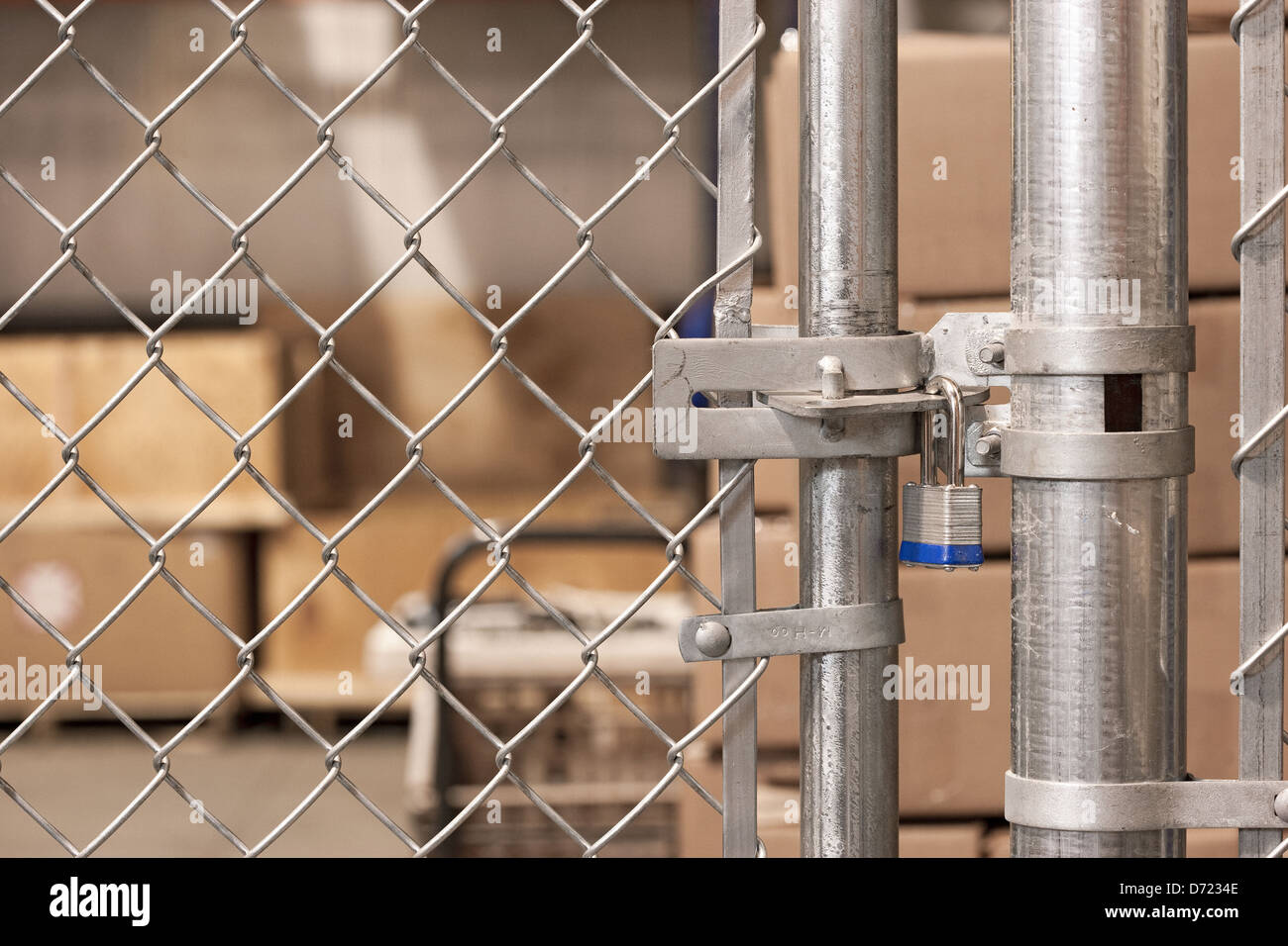 Secure area fence hi-res stock photography and images - Alamy