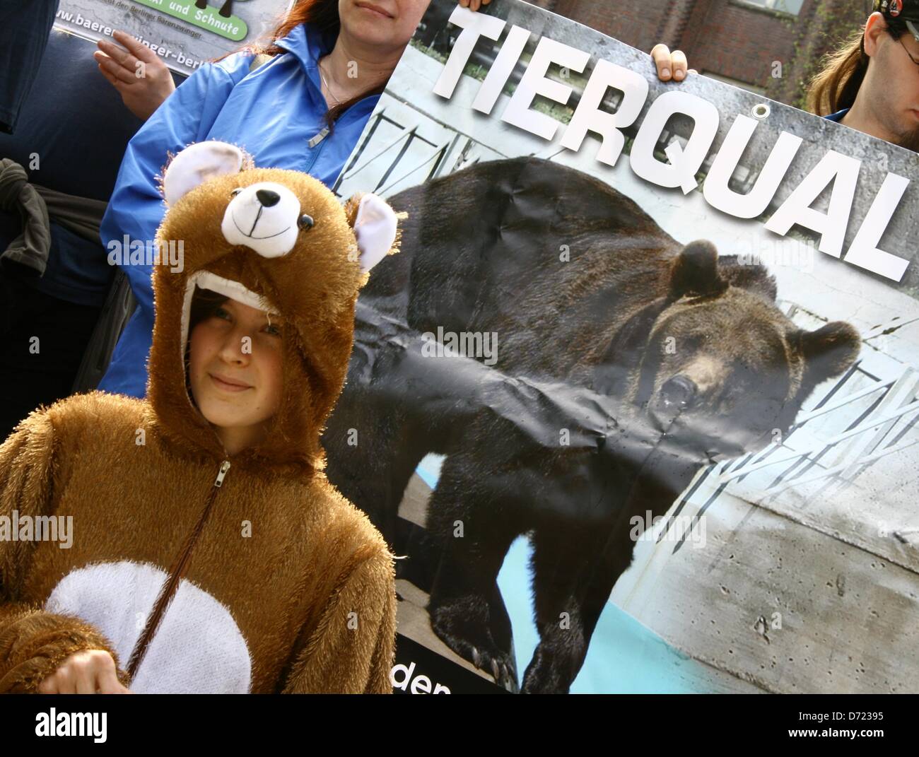 Members of the Berlin Bear League (Berliner Baerenbuendnis) protest ...