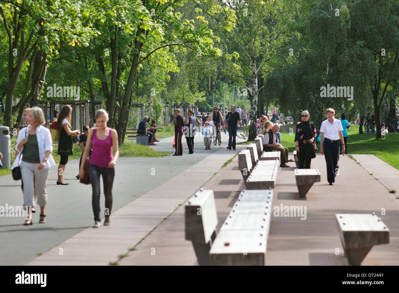 Berlin, Germany, visitors to the park on the triangle track in Berlin ...