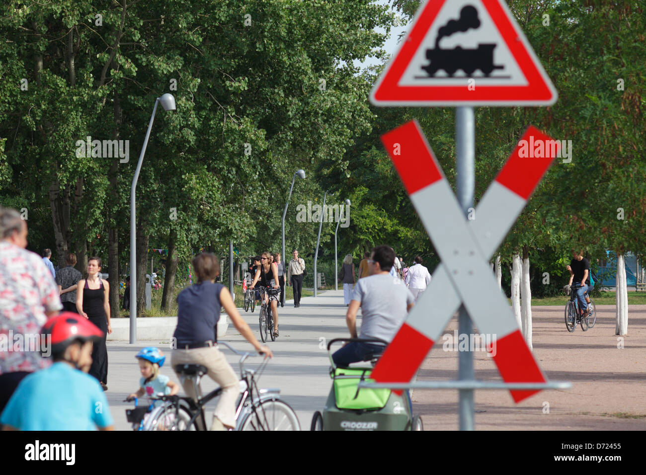 Park at the railway triangle hi-res stock photography and images - Alamy