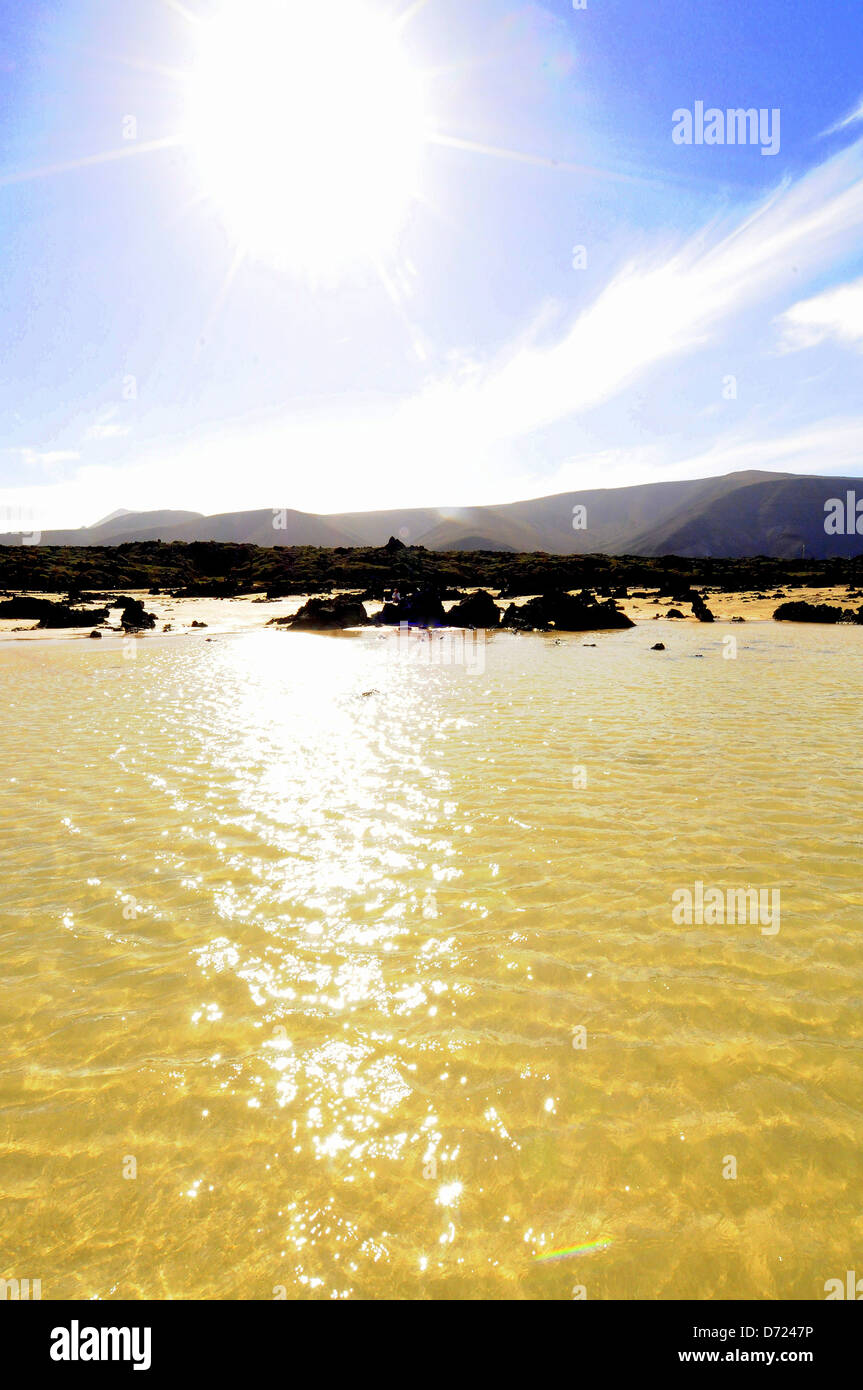 Blazing sun hi-res stock photography and images - Alamy