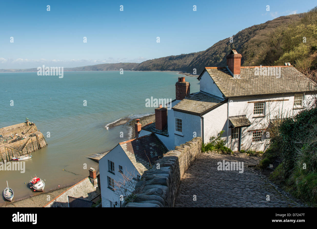 Clovelly, North Devon, England. The harbour harbor and cobbled walkway ...