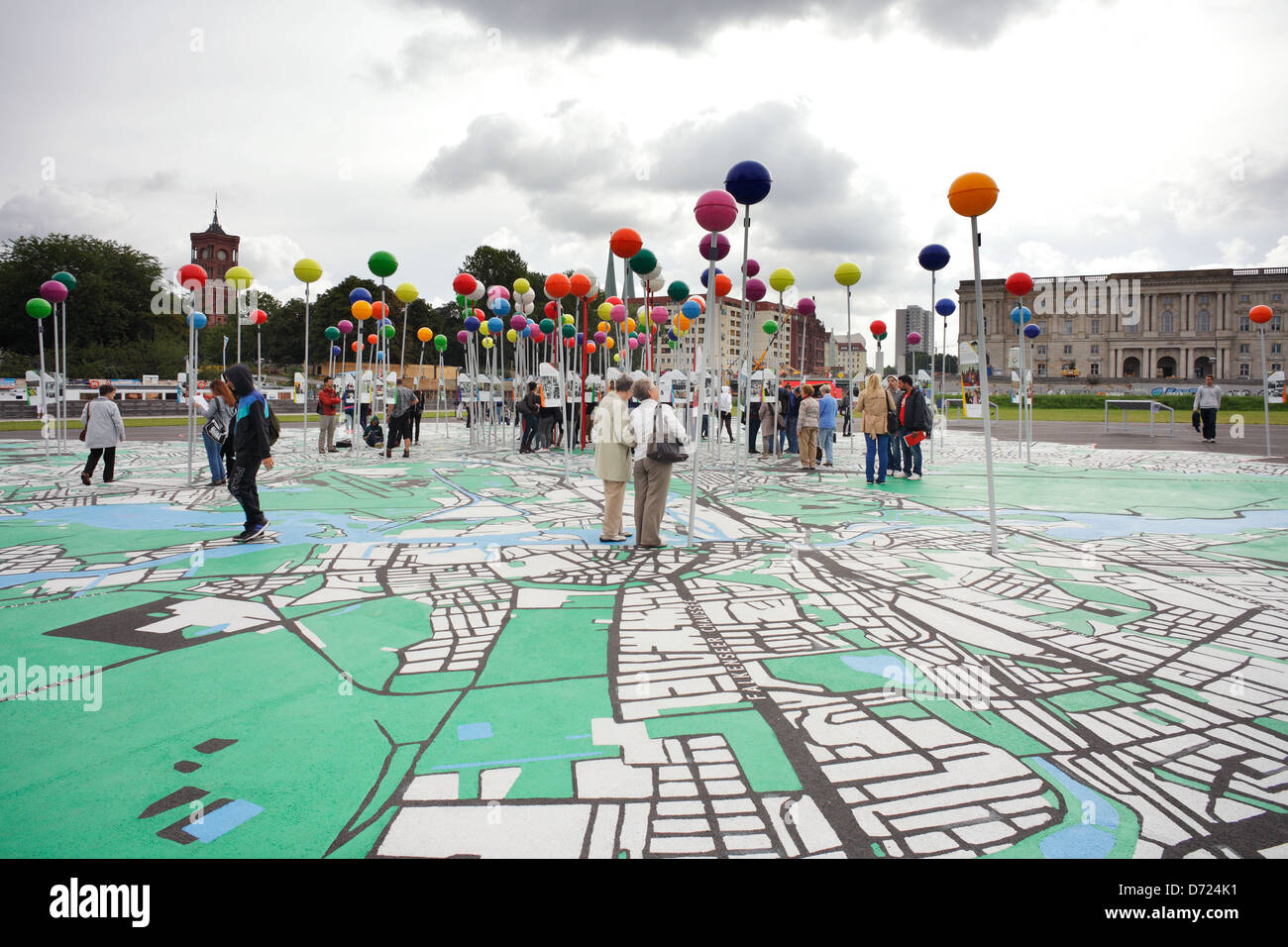 Berlin, Germany, visitors to the largest walk-in map of Berlin Stock ...