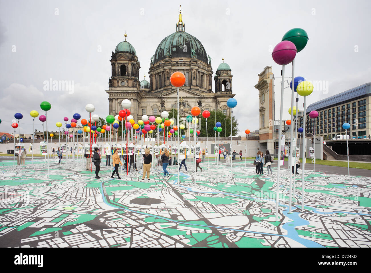 Map berlin pins hi-res stock photography and images - Alamy