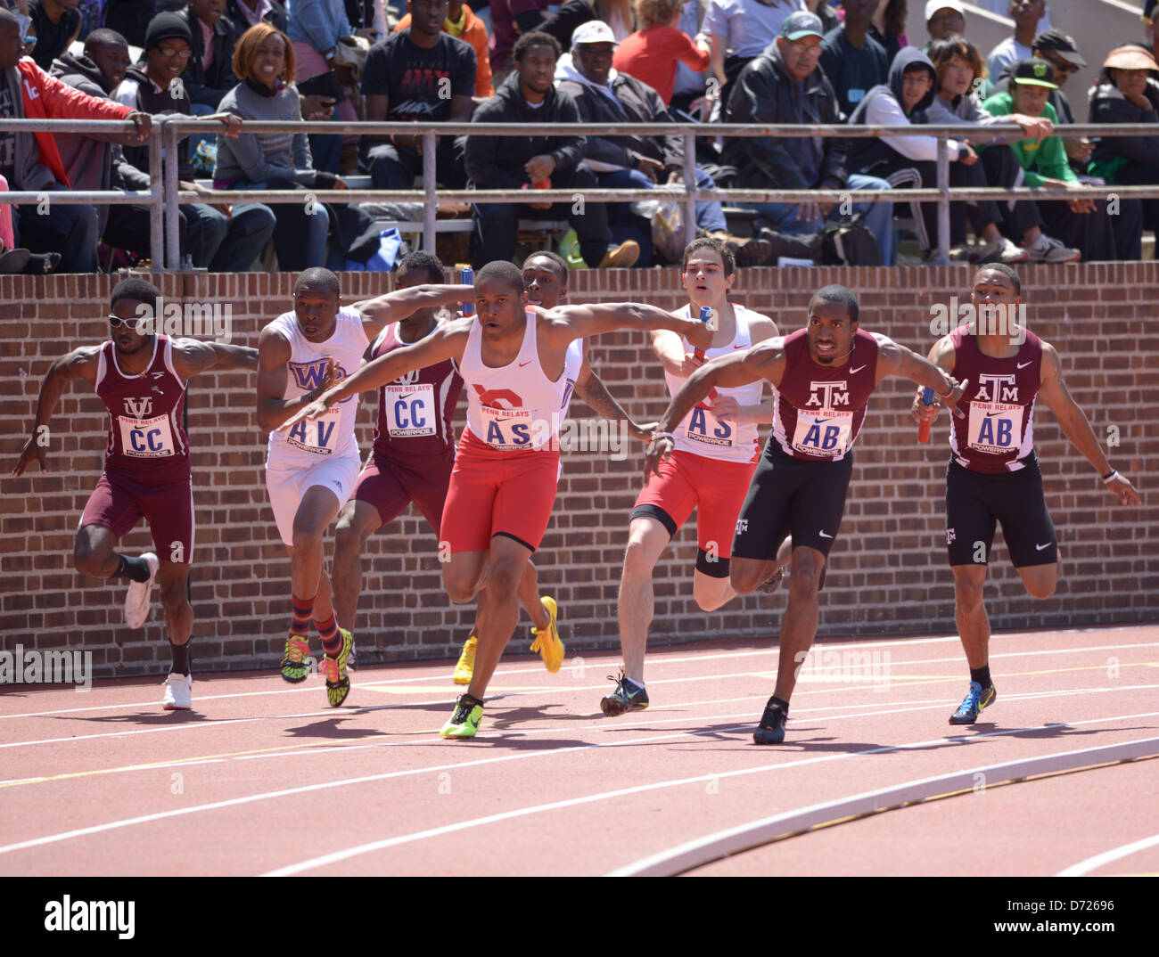 April 26, 2013 - Philadelphia, Pennsylvania, U.S - Runners from ...