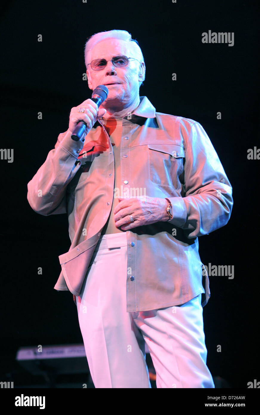 George jones country singer hi-res stock photography and images - Alamy