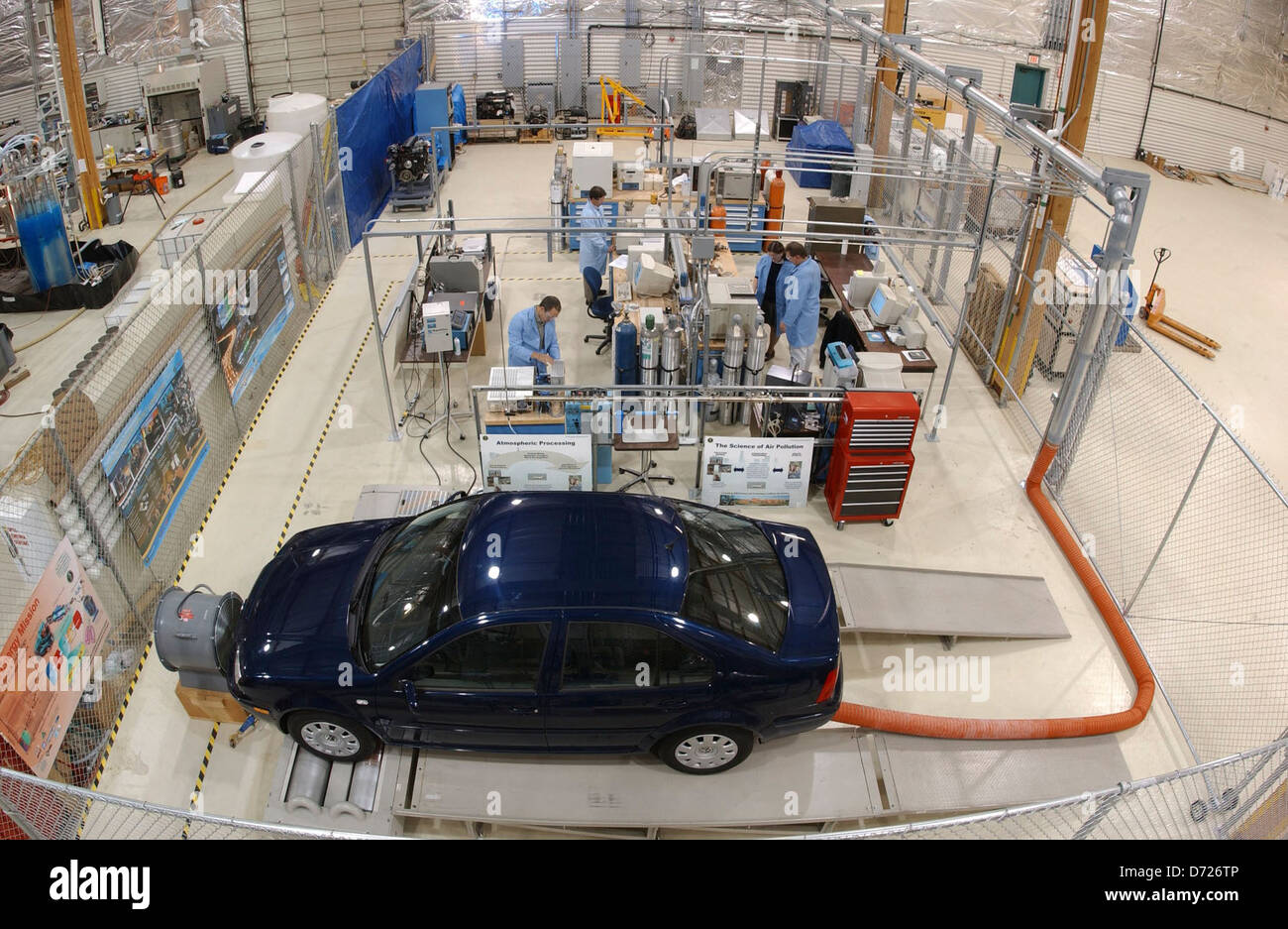 Engineemissionslaboratory hi-res stock photography and images - Alamy