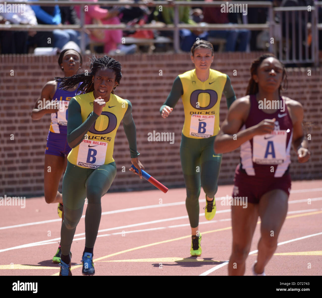 Womens 4x100 relay hi-res stock photography and images - Alamy