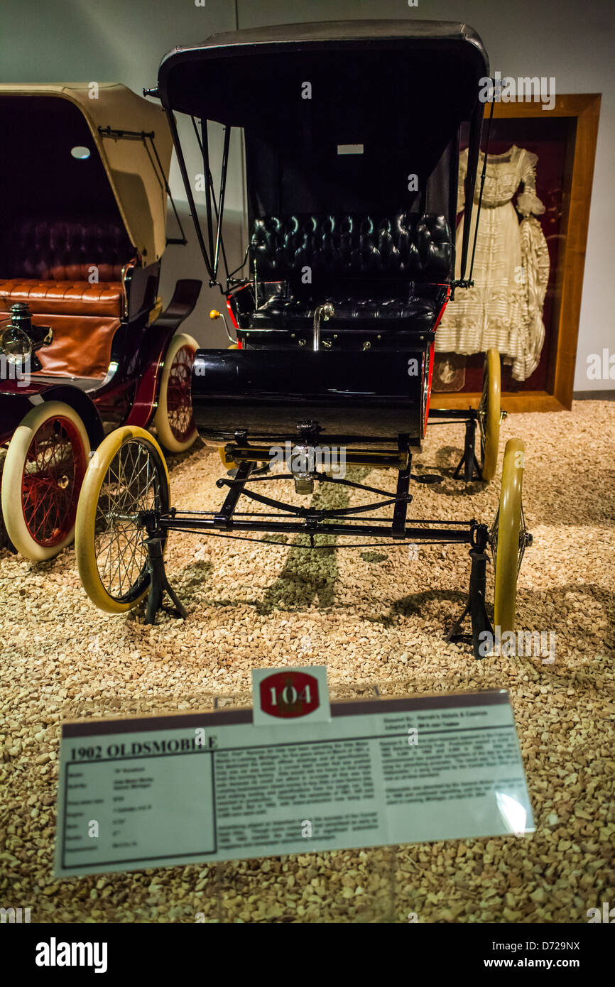 1902 Oldsmobile at the National Automobile Museum in Reno Nevada Stock ...