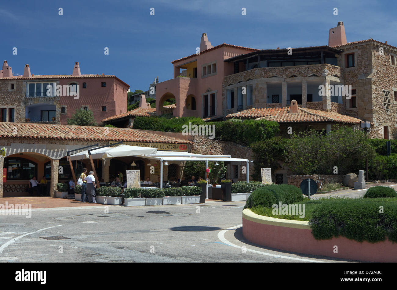 Sardinia porto cervo cafe hi-res stock photography and images - Alamy