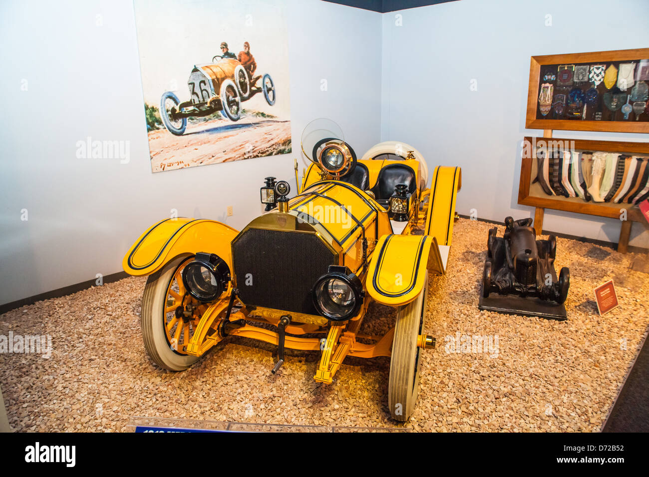 Runabout hi-res stock photography and images - Alamy